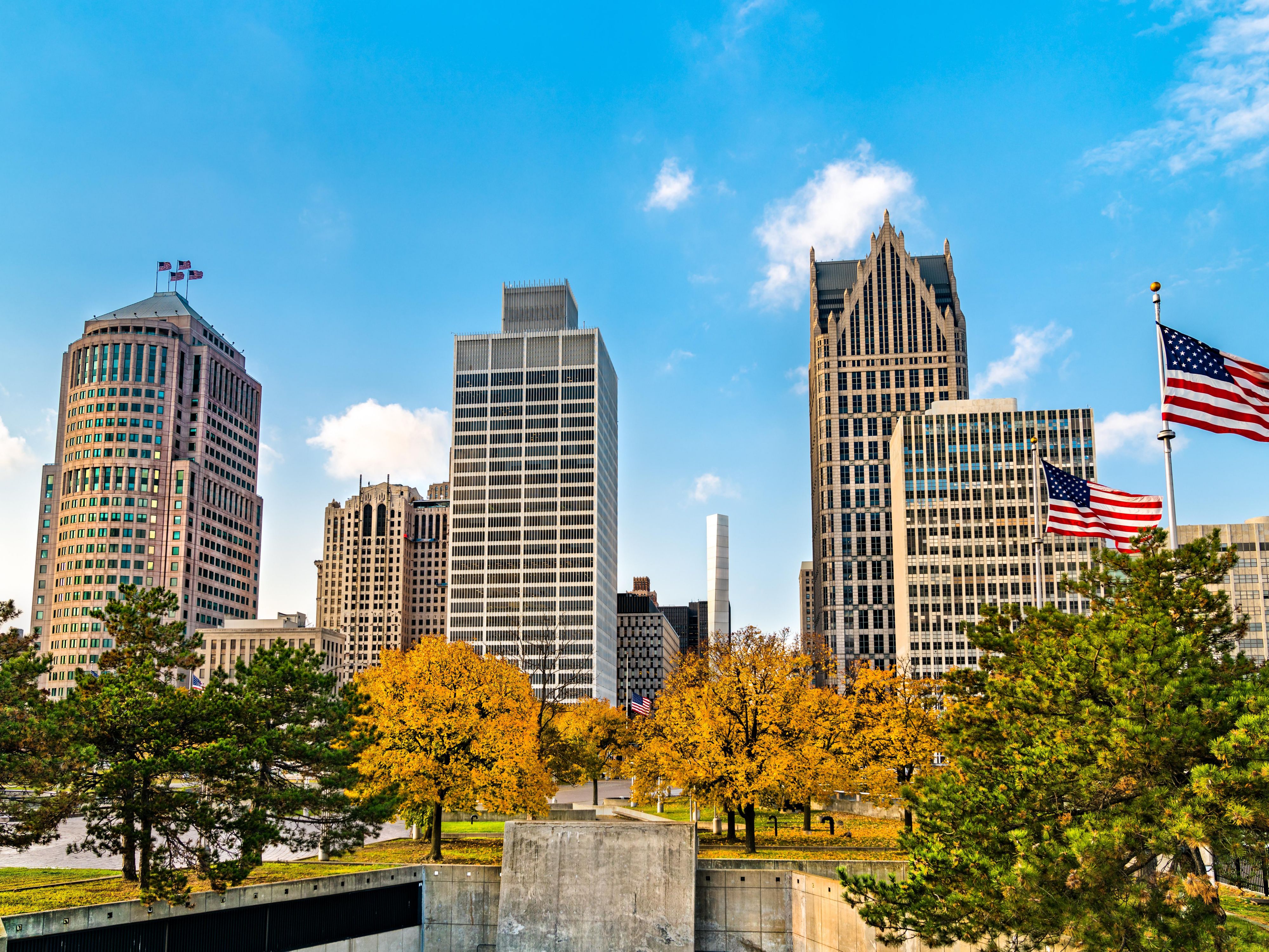 Pet-Friendly Detroit Hotels | Holiday Inn Express & Suites Detroit Downtown