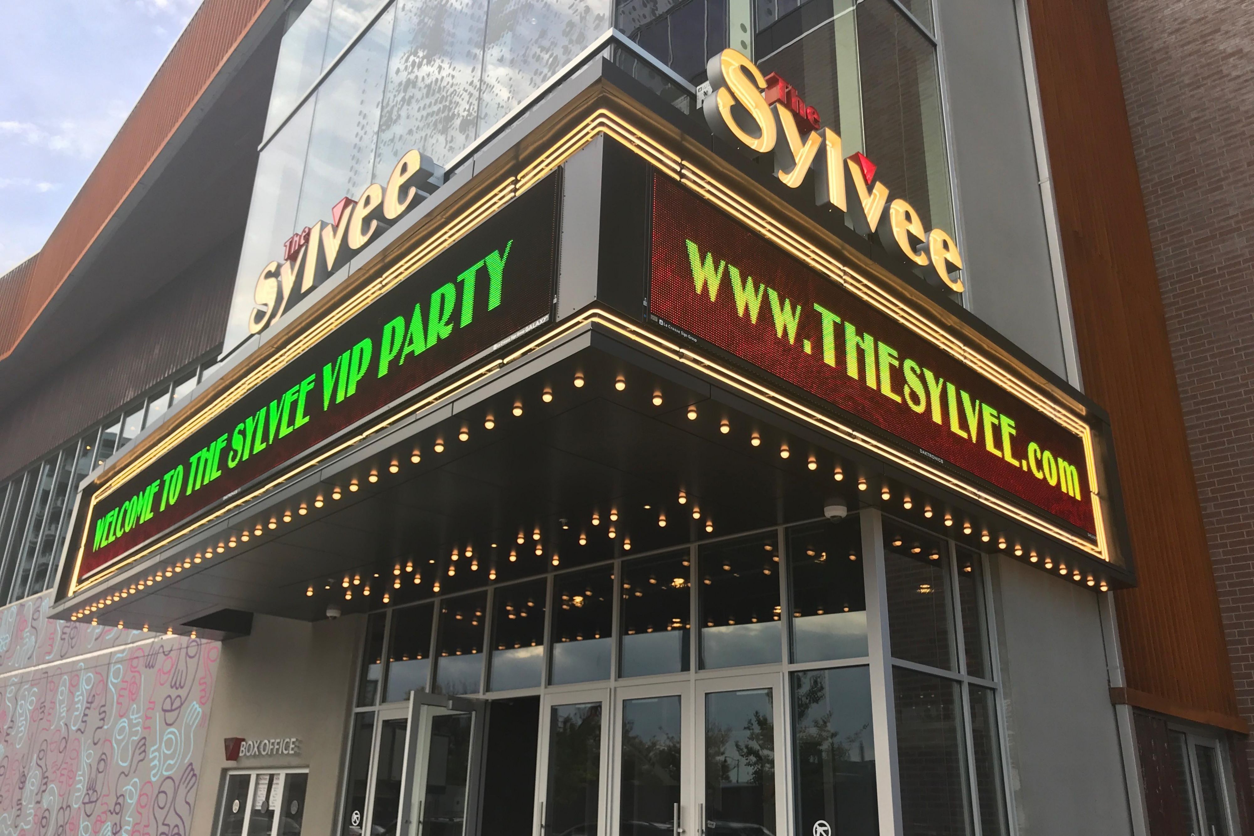 Boutique Hotels in Downtown Madison, WI | Hotel Indigo Madison Downtown