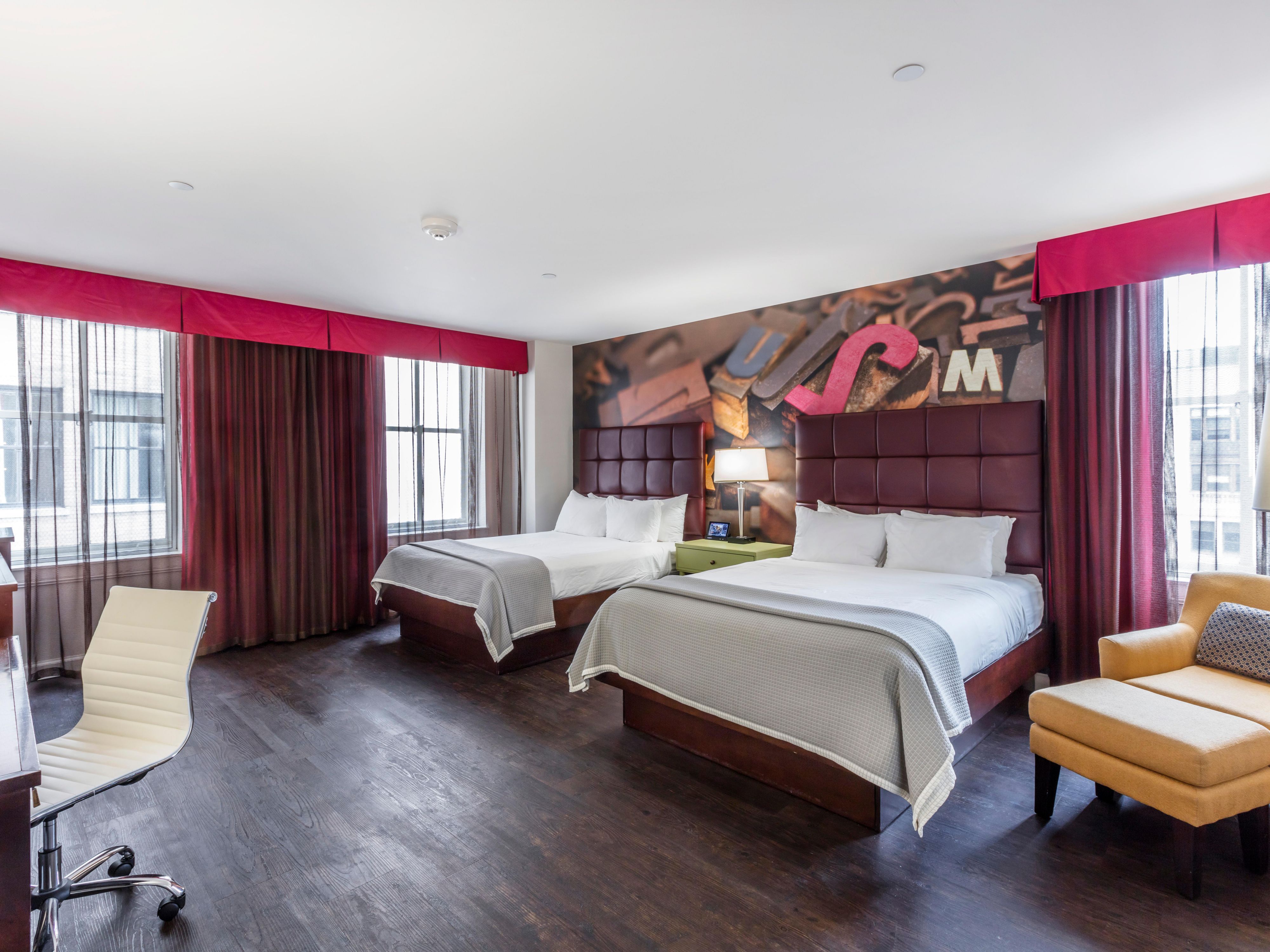 Downtown Nashville Hotels Near Bridgestone Arena | Hotel Indigo® Nashville