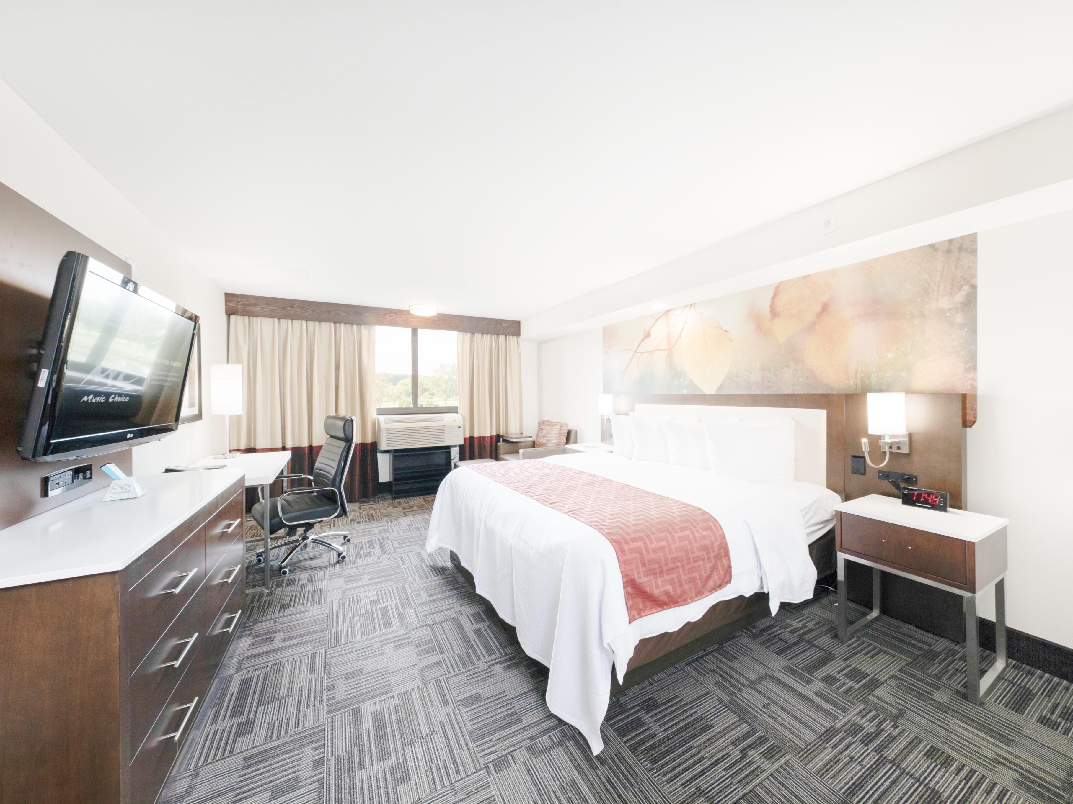 Hotel in Brookfield | Holiday Inn Brookfield - Milwaukee Hotel