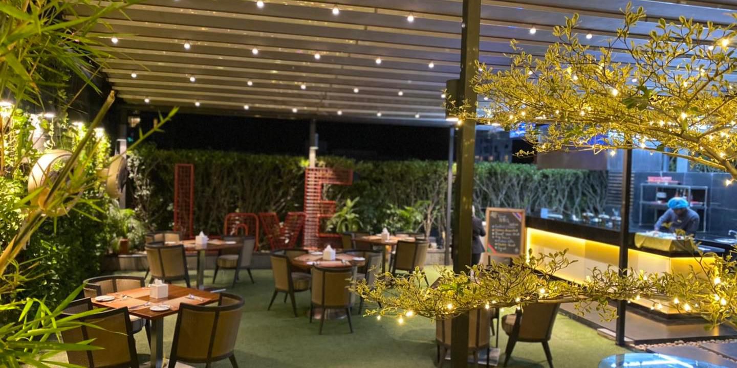 Restaurants Near Dhaka - Crowne Plaza