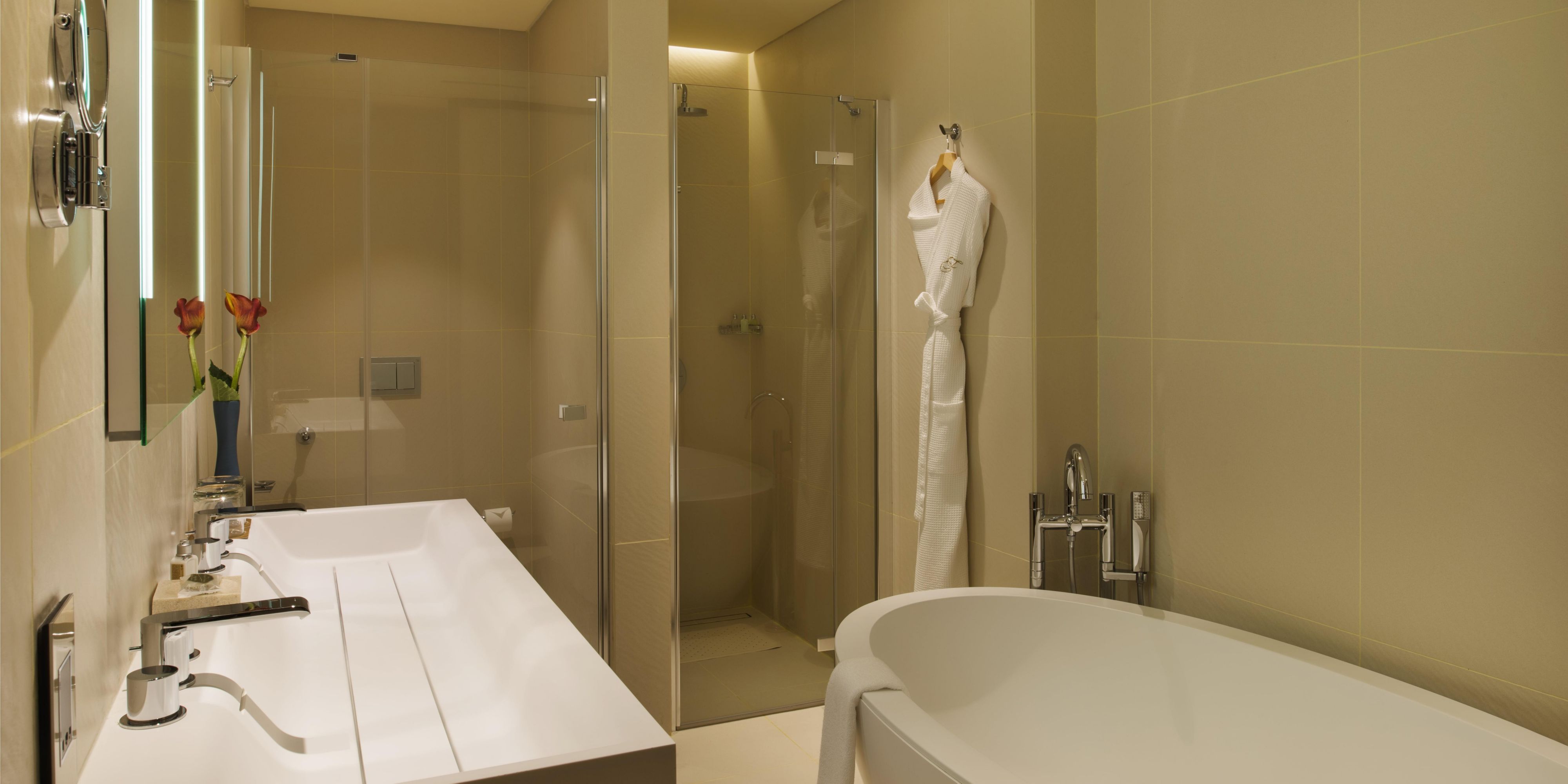 voco Doha West Bay Suites Gallery