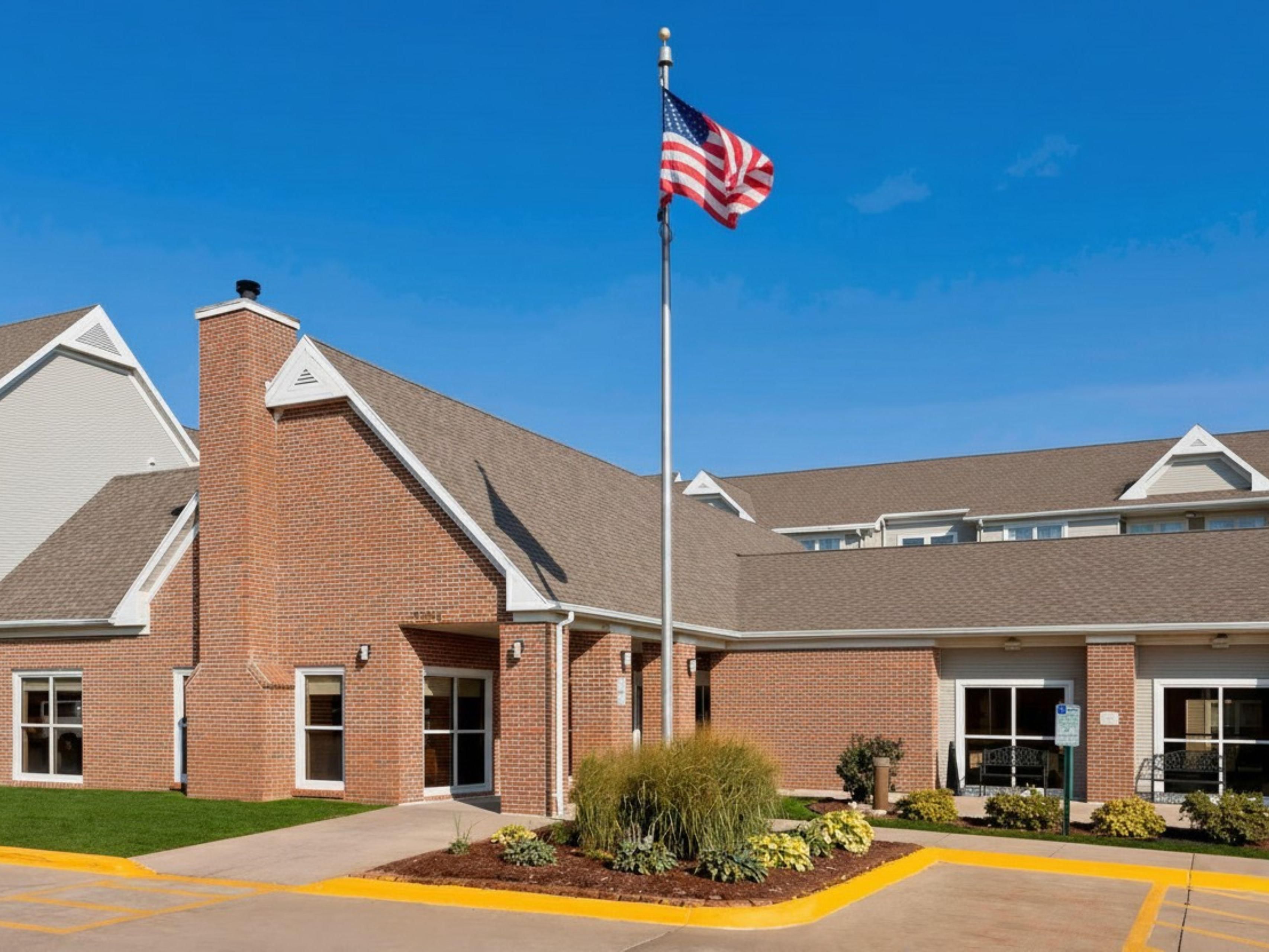 Madison Wisconsin Hotel | Primestay Extended Suites