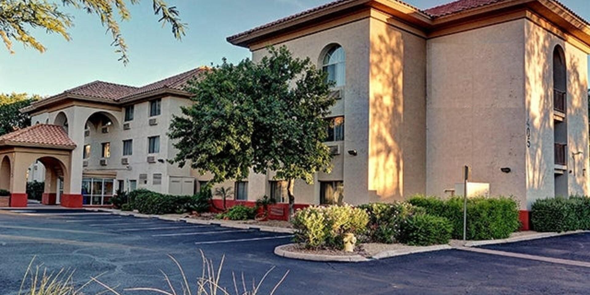 Holiday Inn Express & Suites Phoenix - Mesa West - Mesa, United States