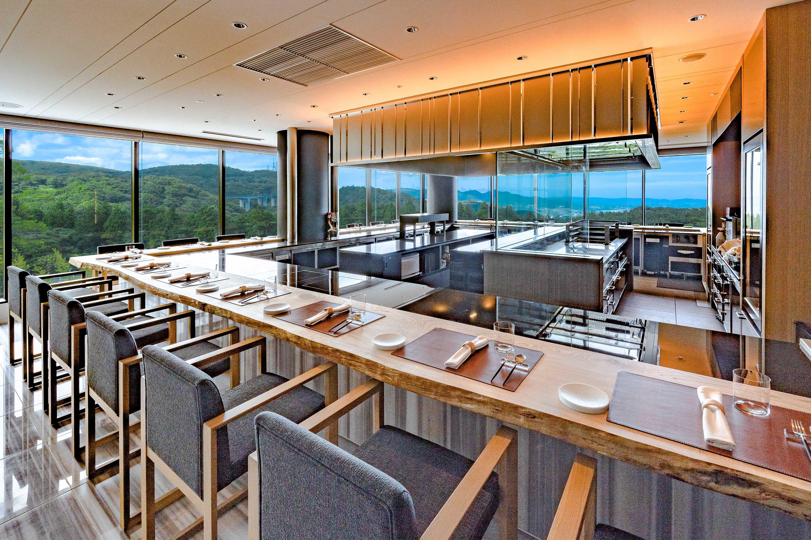 Dining Options in Beppu | InterContinental-ANA Beppu Resort & Spa