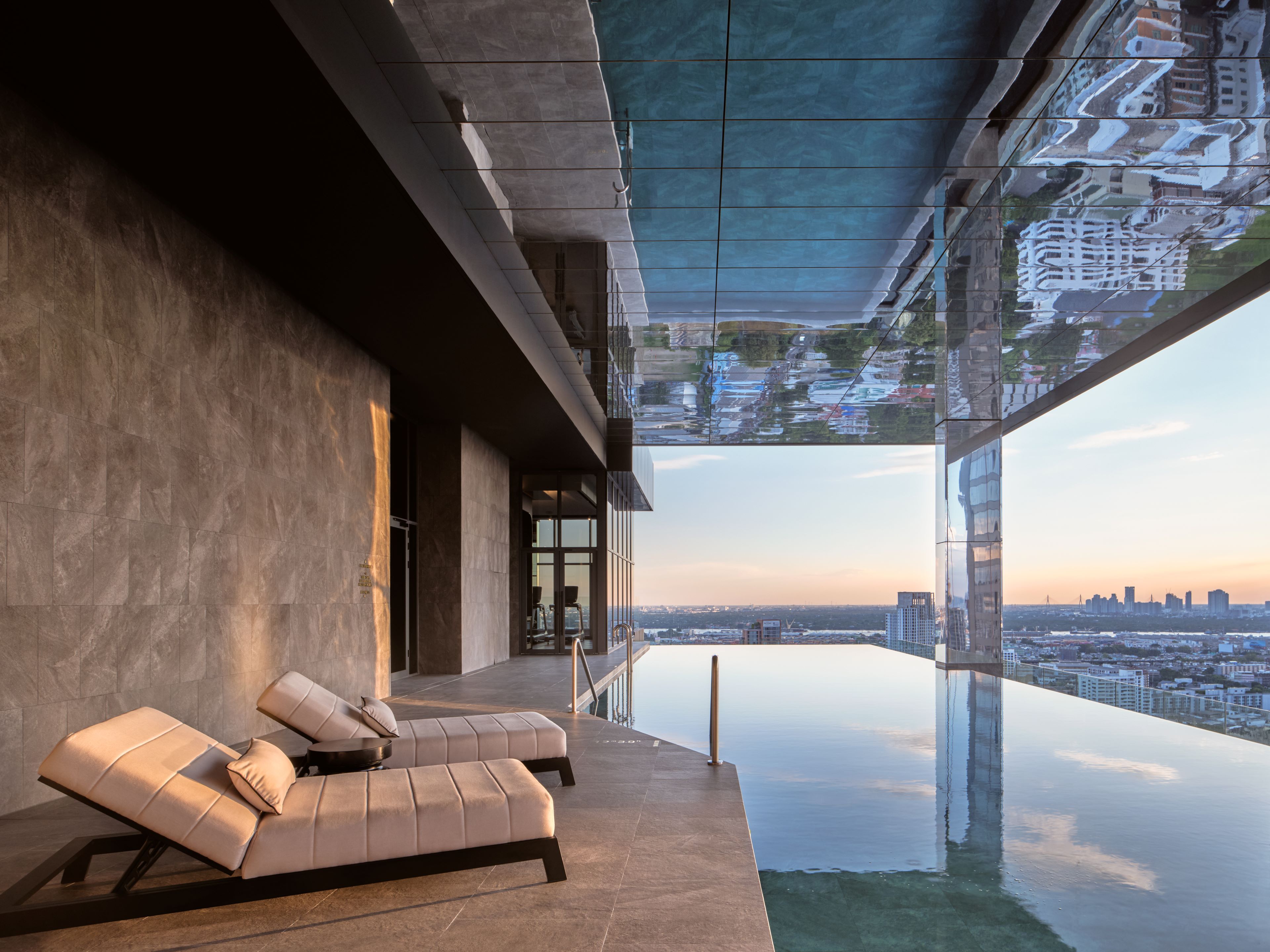 InterContinental Bangkok Sukhumvit Luxury Amenities