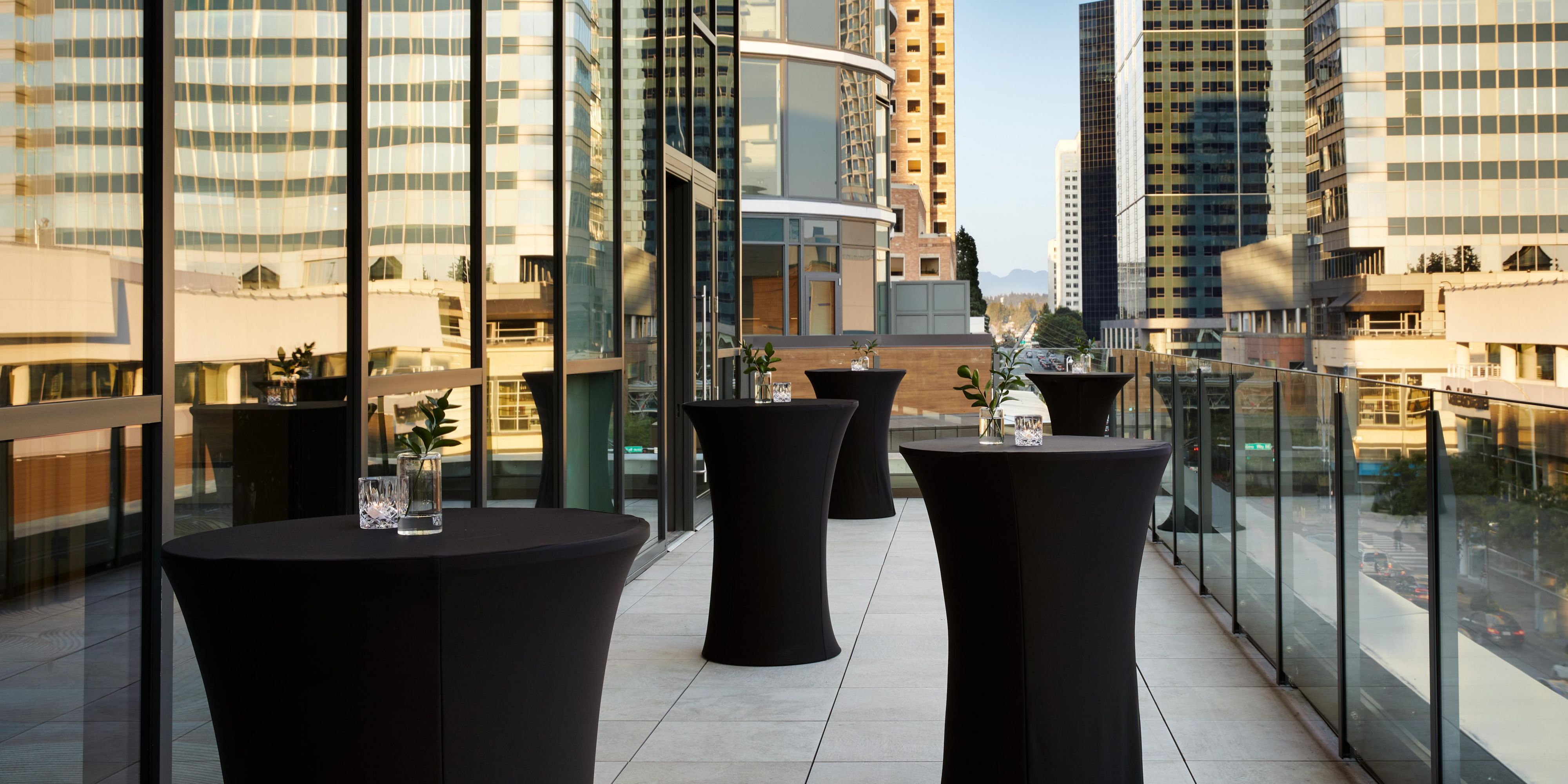 Luxury Hotel Near University of Washington | InterContinental Seattle ...