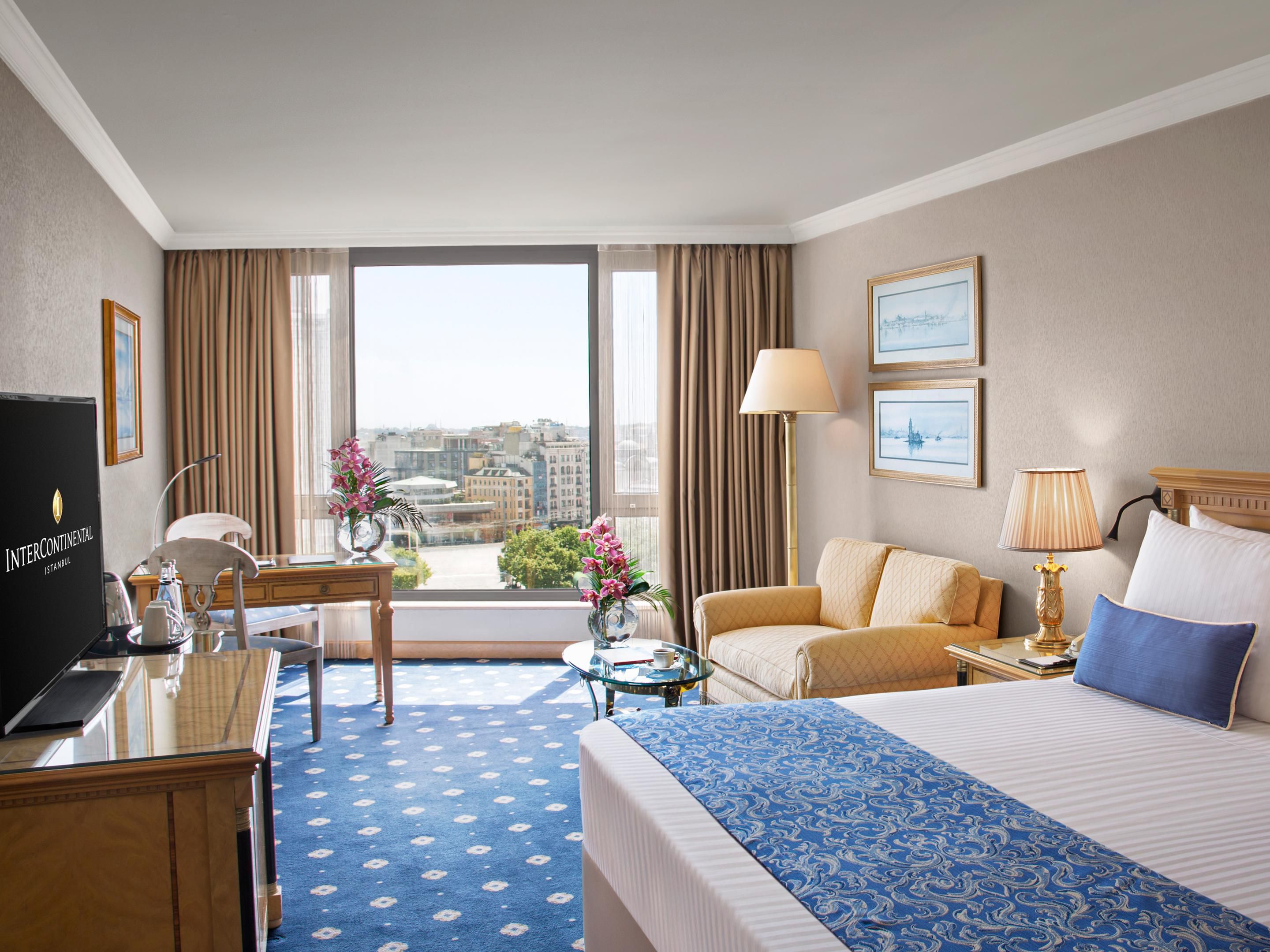 Luxury Hotel With Pool: InterContinental Hotel Istanbul