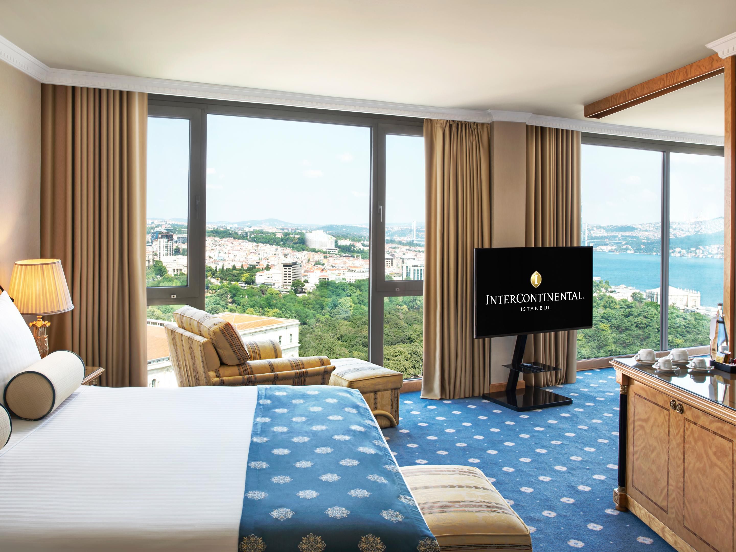 Luxury Hotel With Pool: InterContinental Hotel Istanbul