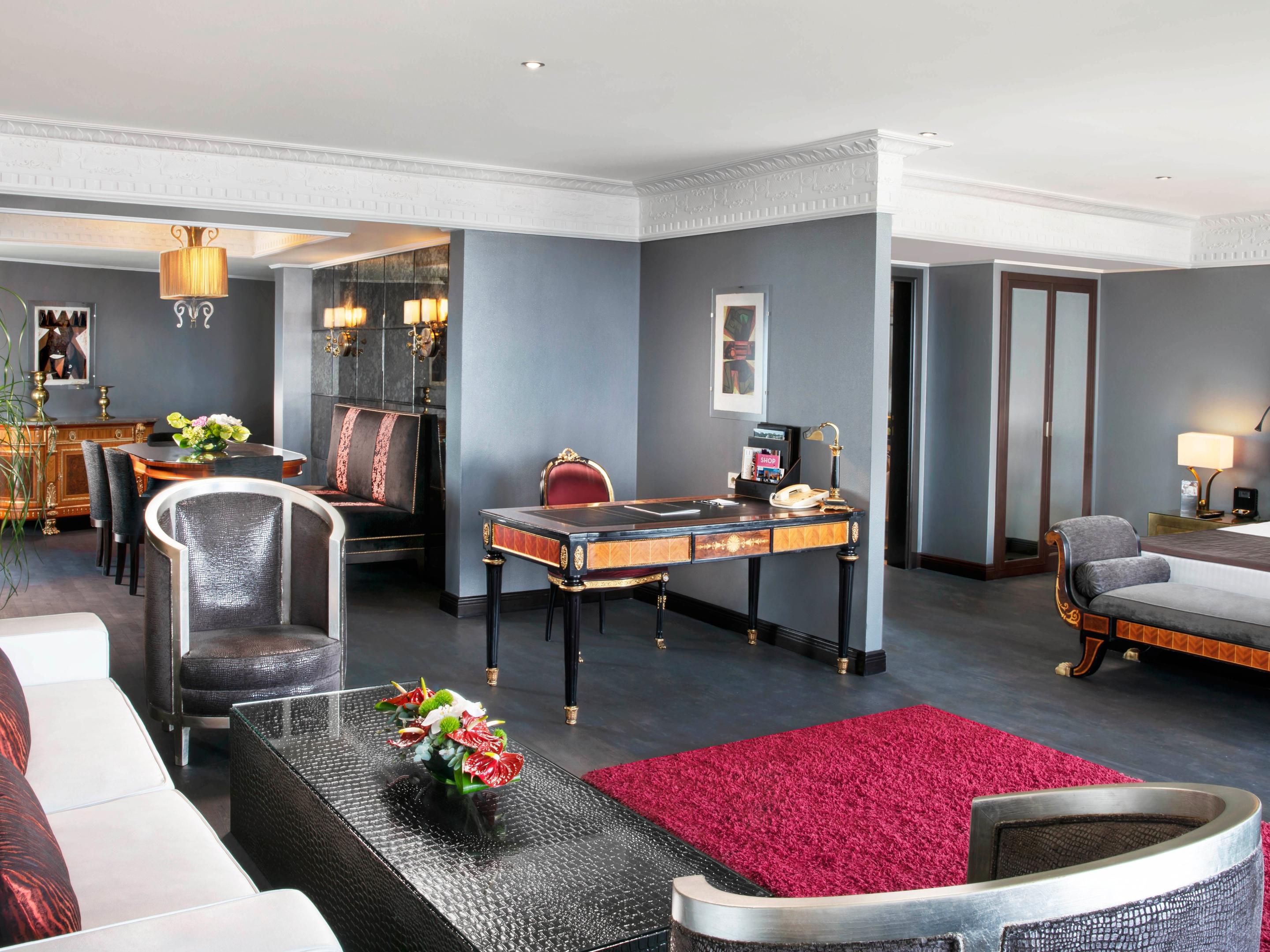 Luxury Hotel With Pool: InterContinental Hotel Istanbul