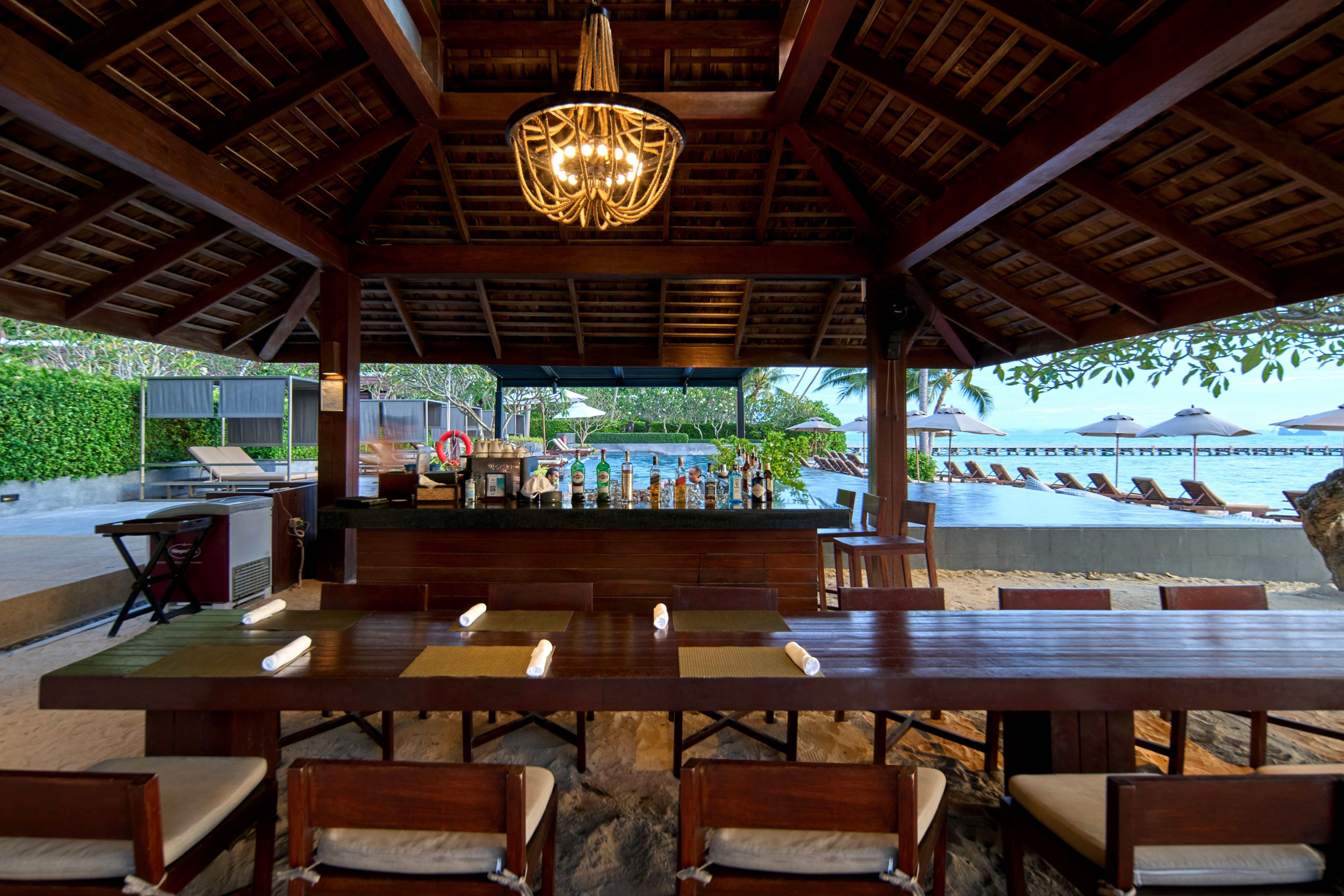 Beachfront Dining at Flames Restaurant