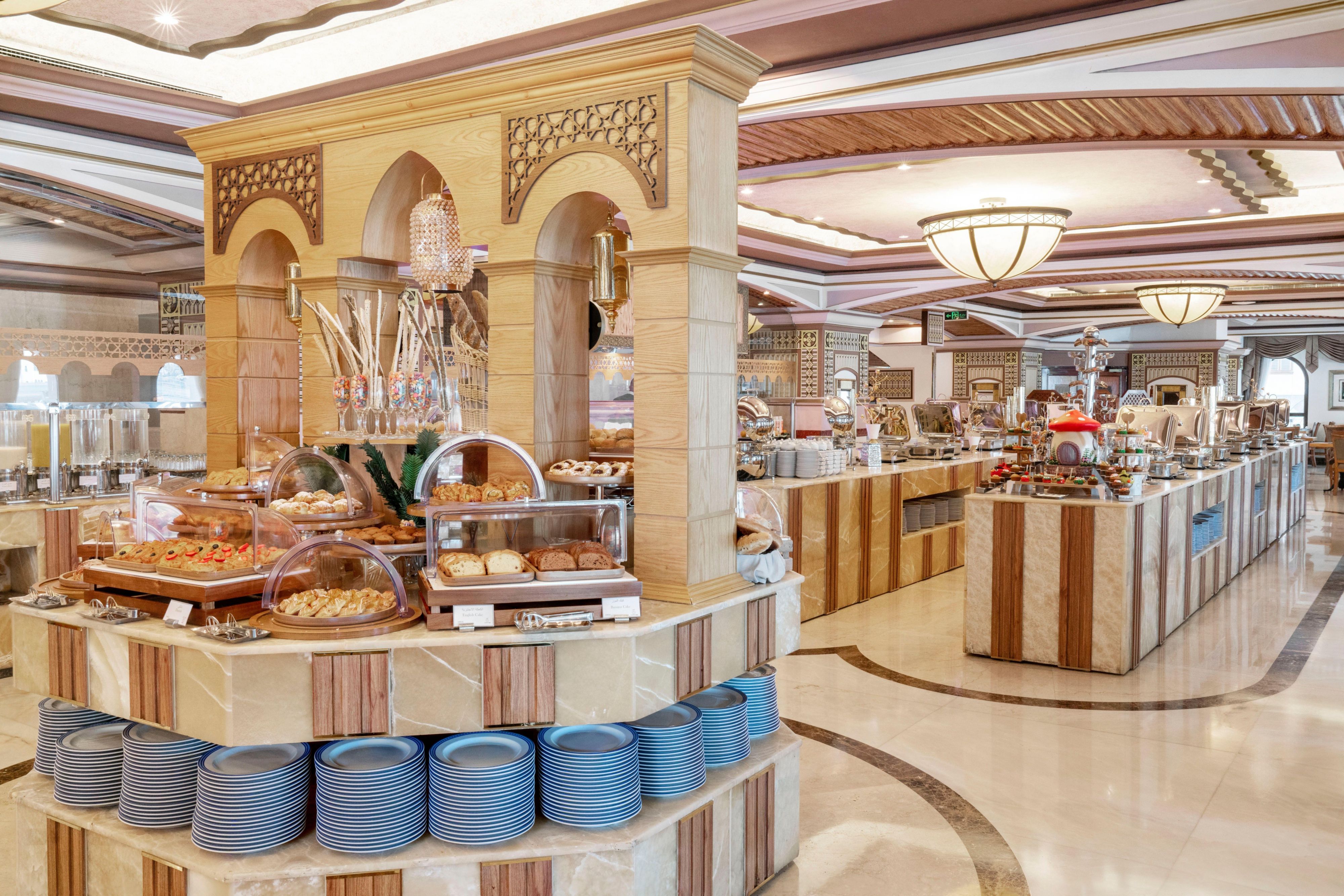Culinary Delights Near Masjid Al Haram | Dining at InterContinental Dar ...