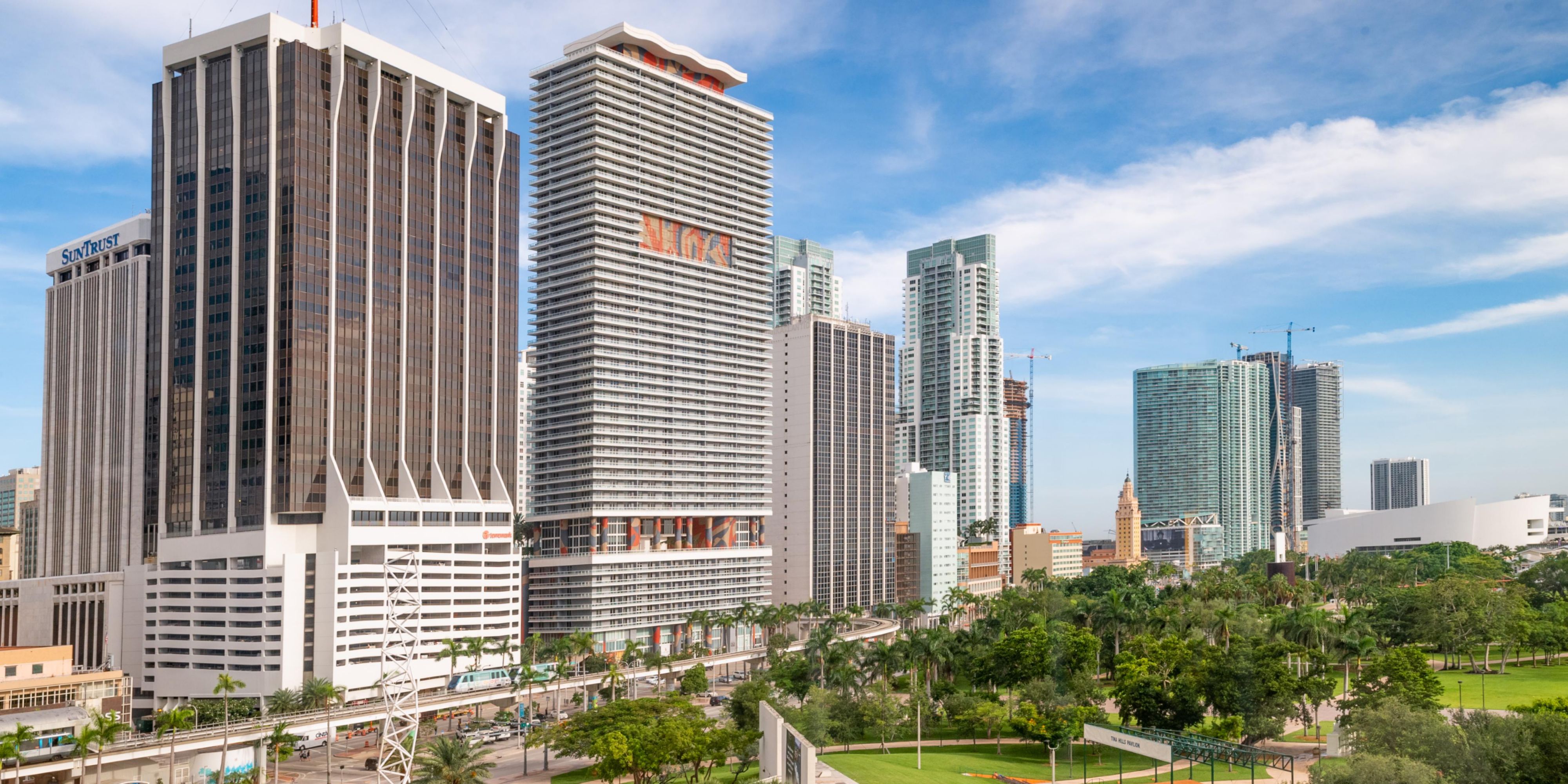 Downtown Miami Luxury Hotels on Biscayne Bay | InterContinental Miami