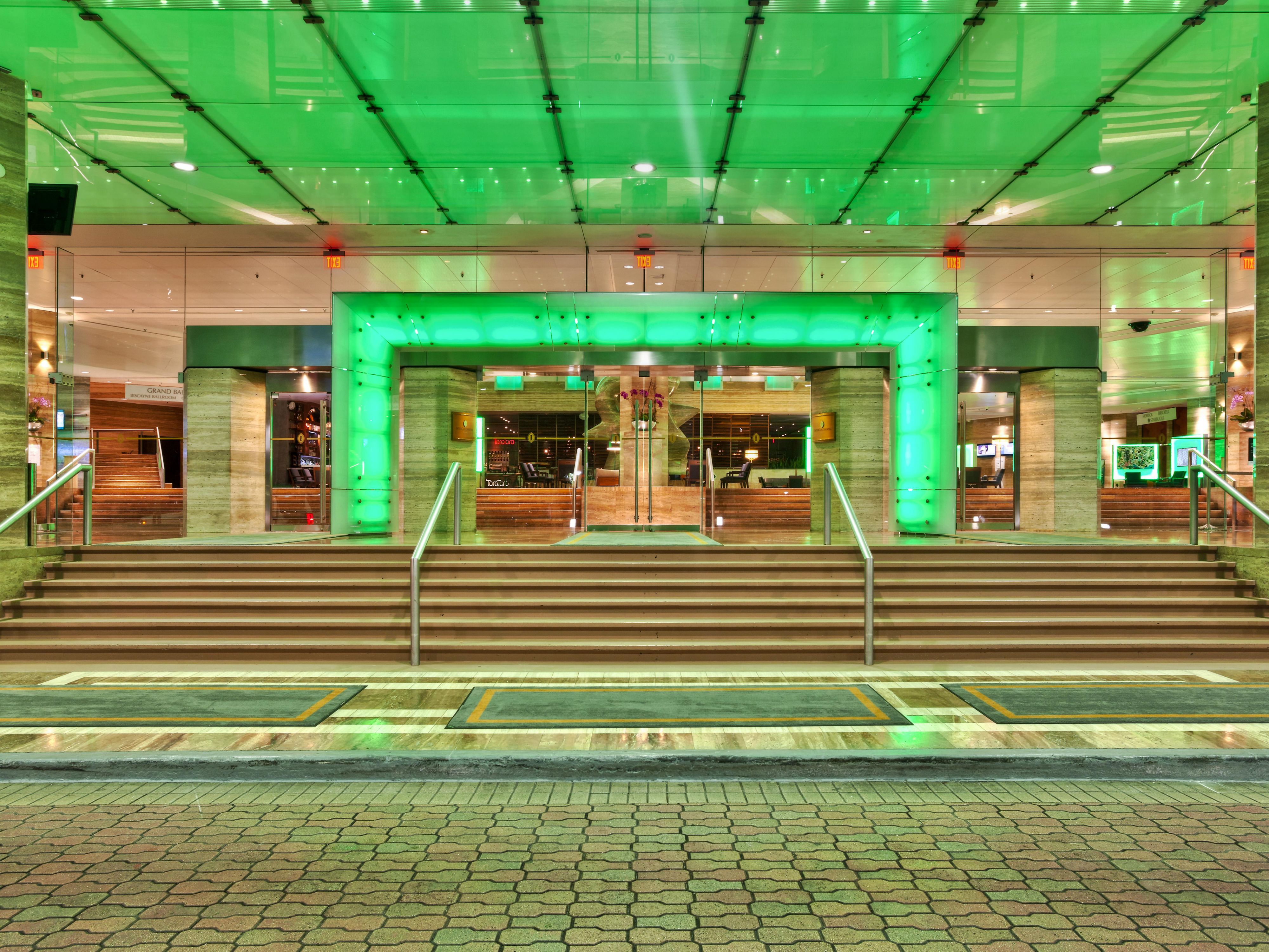 Downtown Miami Luxury Hotels on Biscayne Bay | InterContinental Miami