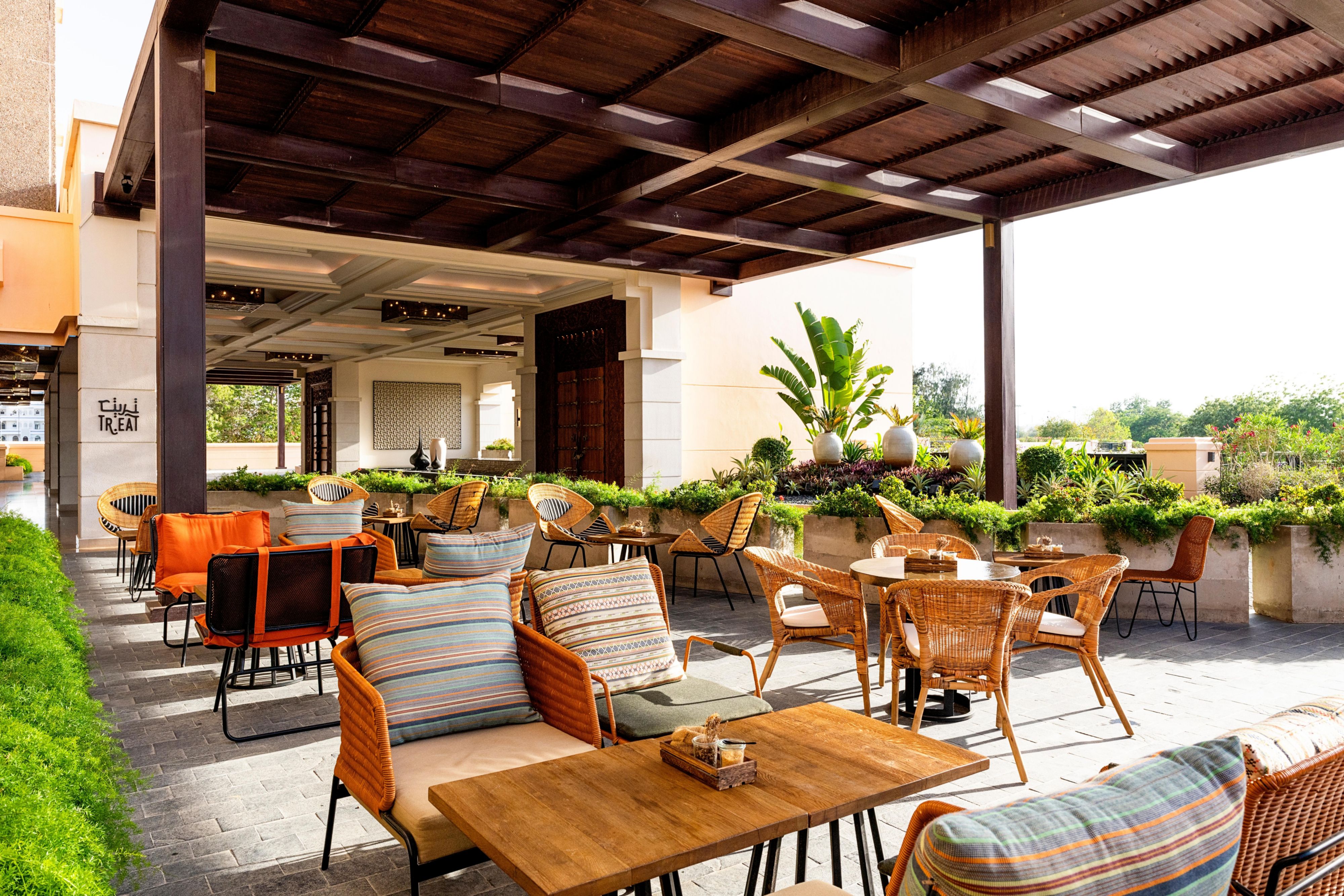 Restaurants in Muscat | InterContinental Muscat Dining and Bars