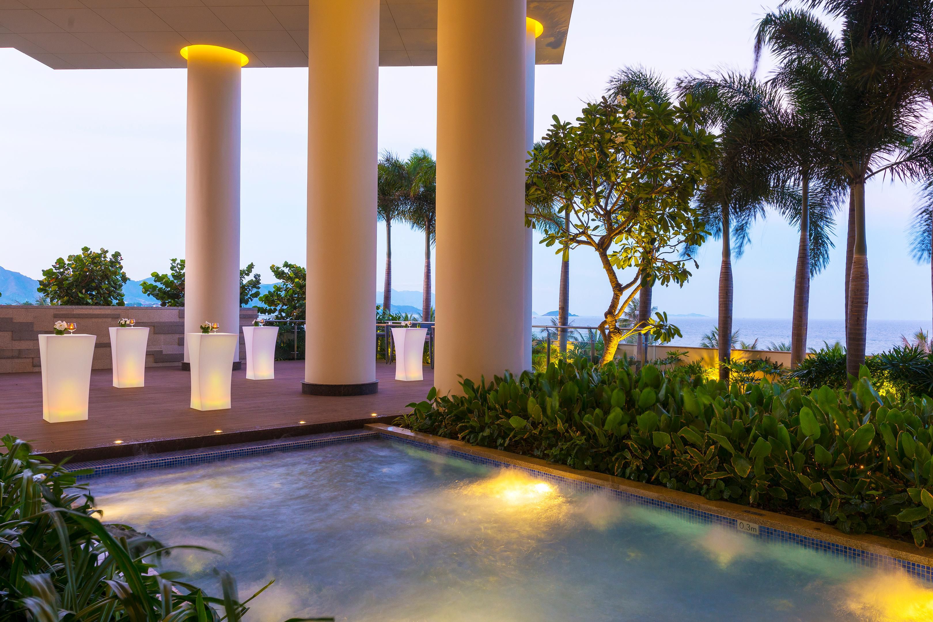 Dining Options in Nha Trang | InterContinental Nha Trang