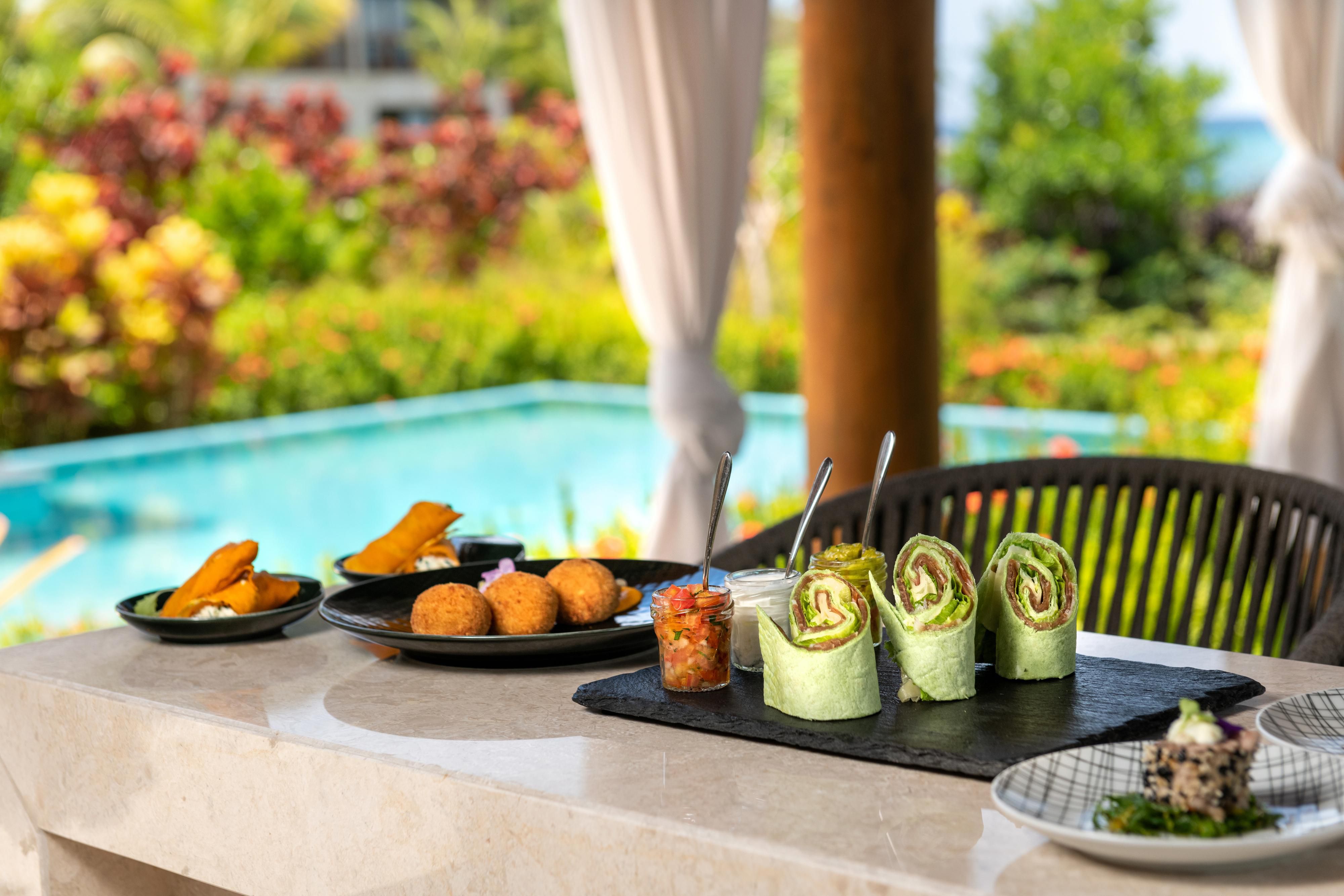 Dining Options in Portsmouth | InterContinental Dominica Cabrits Resort ...