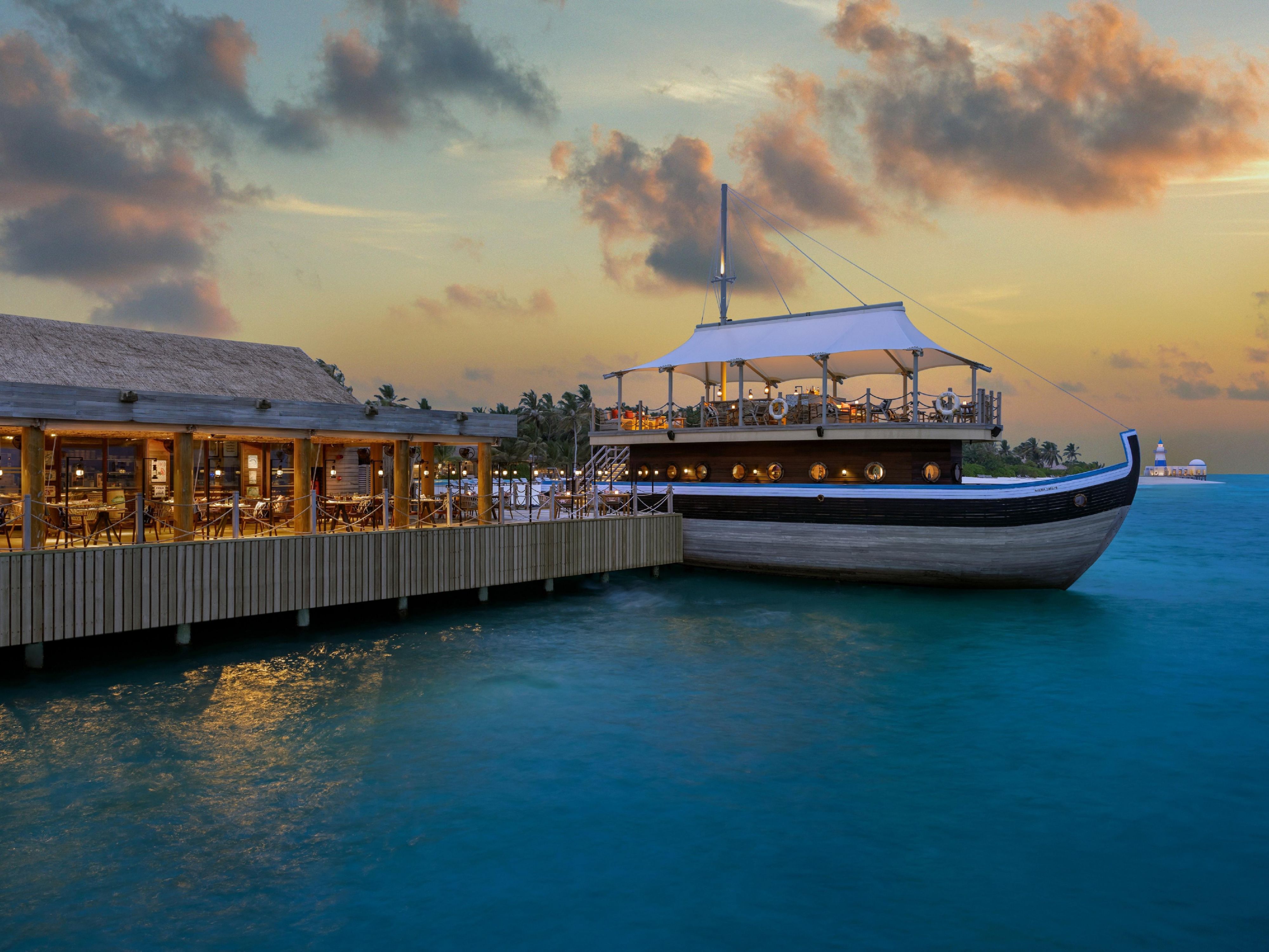 InterContinental Maldives Maamunagau Resort | Luxury Hotel in Raa Atoll