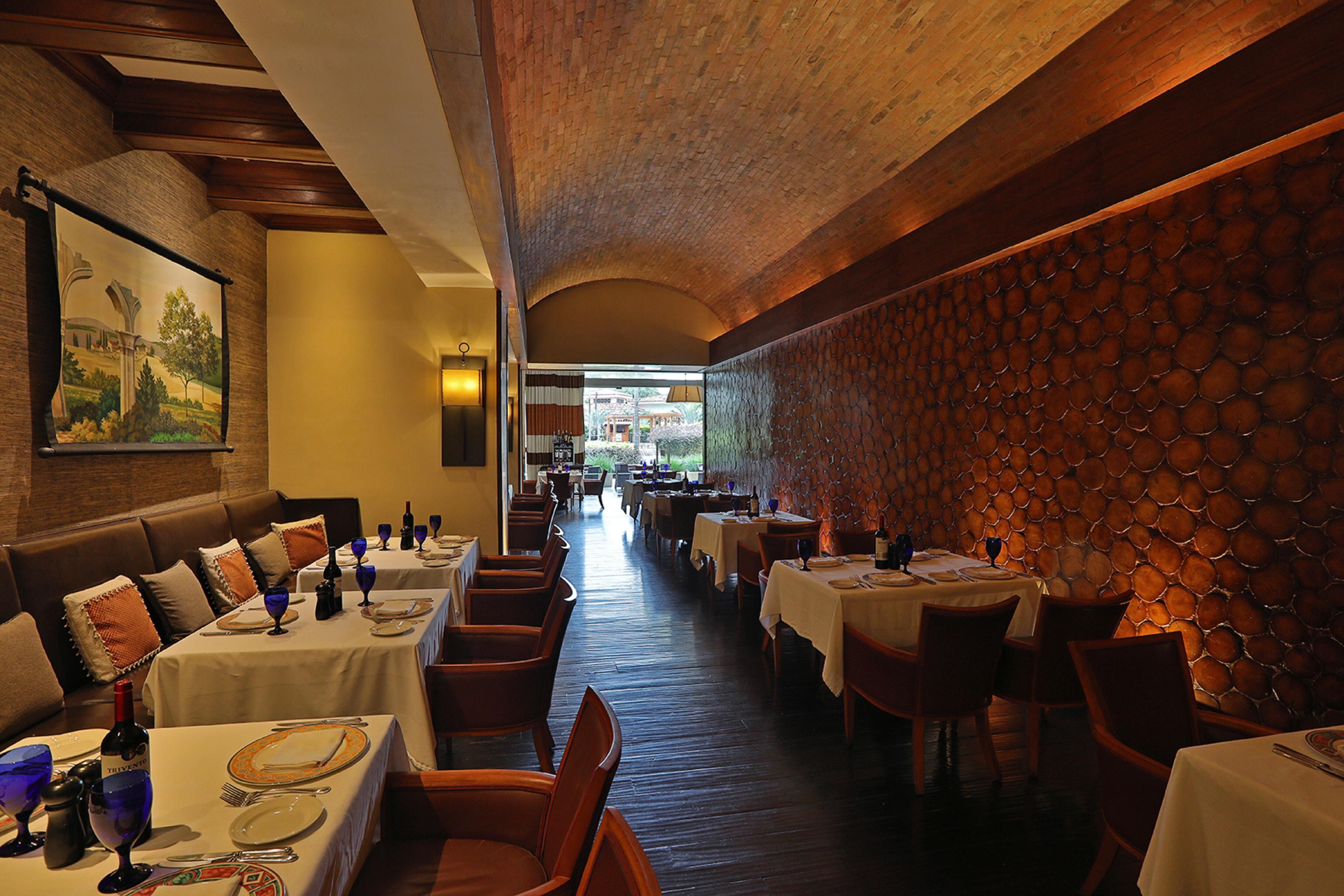 Dining Options in San Jose | InterContinental Costa Rica at Multiplaza Mall