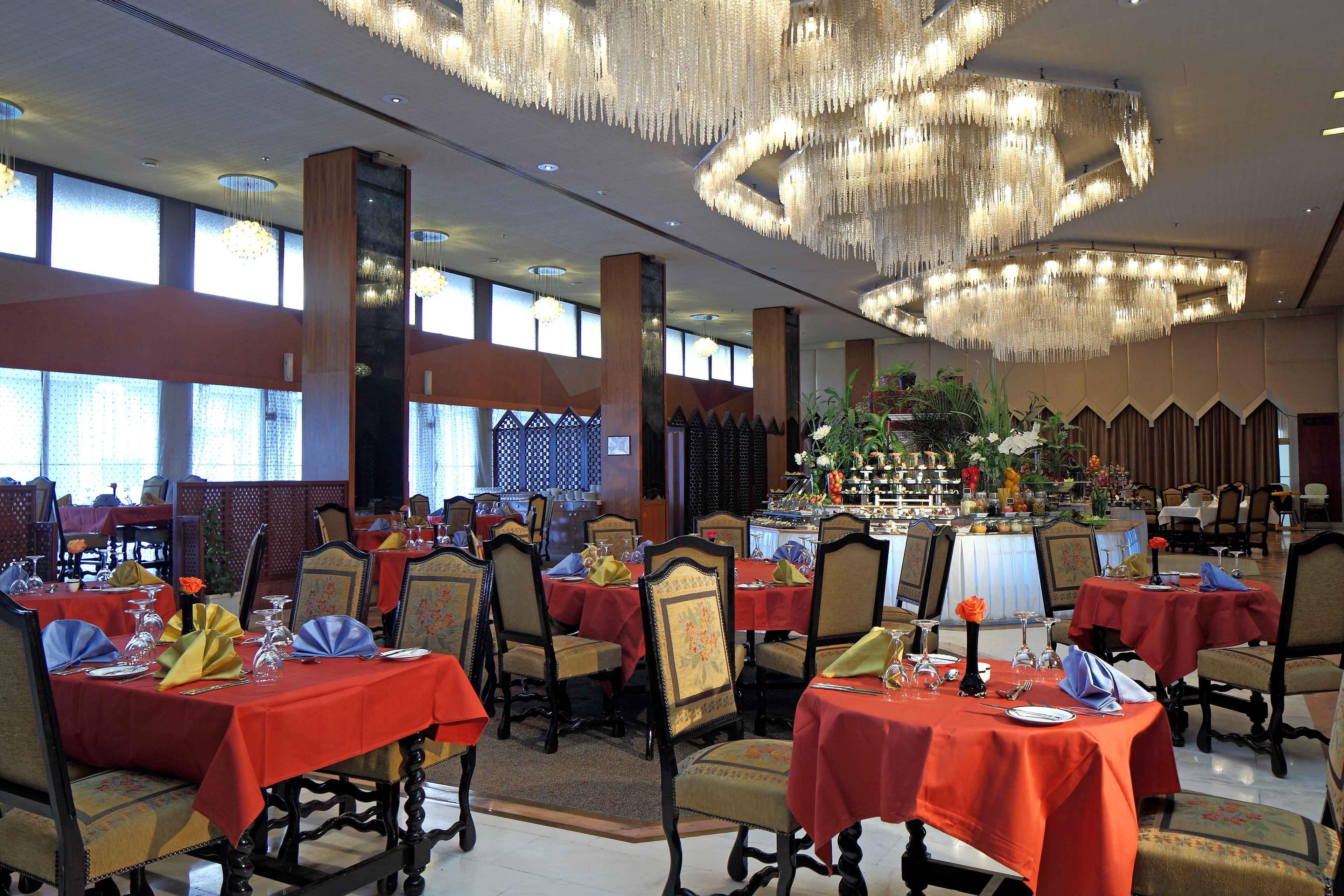 Opciones gastronómicas en Taif | InterContinental Taif