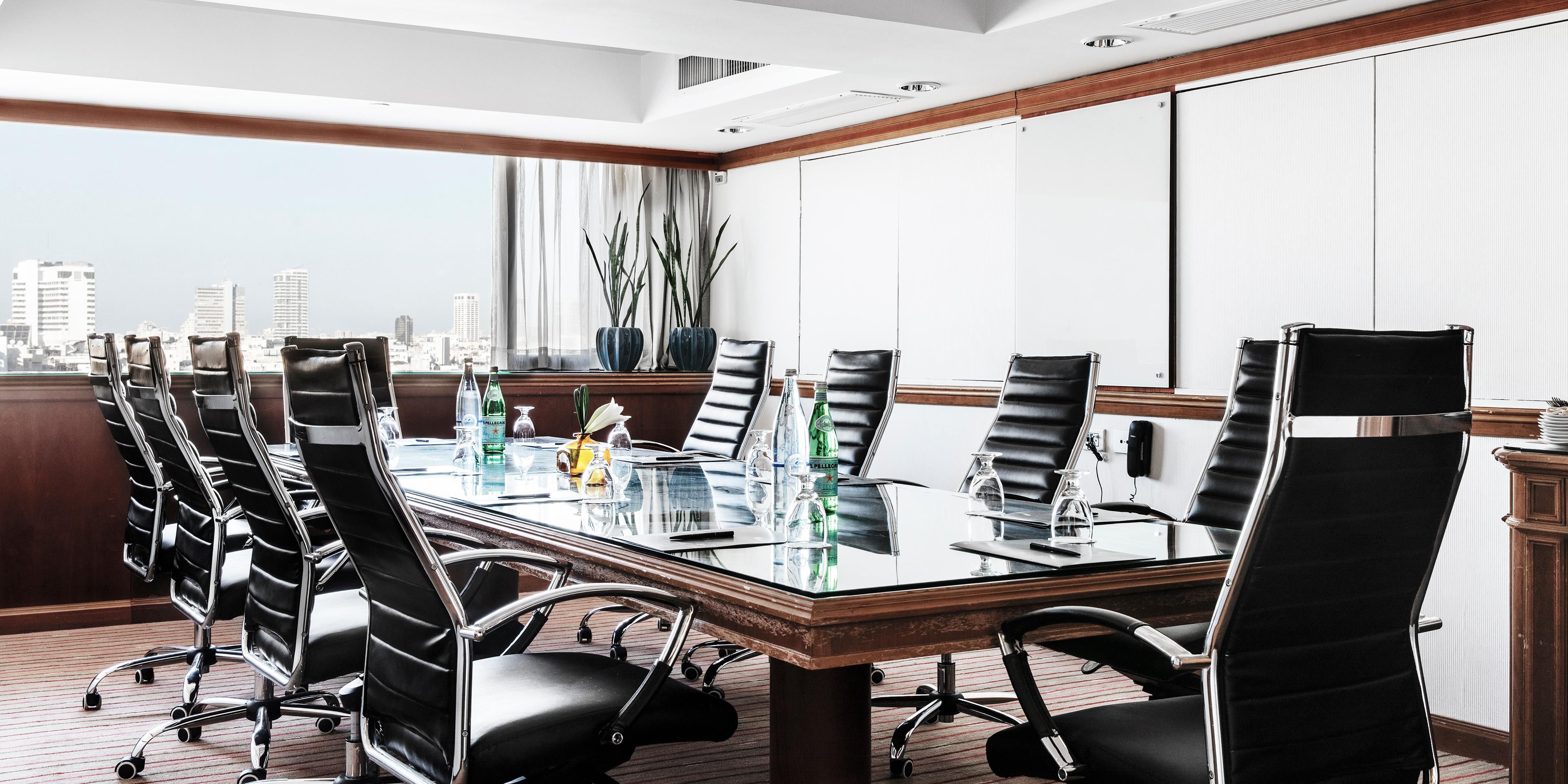 Luxury Beachfront Hotel in Tel Aviv: InterContinental David Tel Aviv