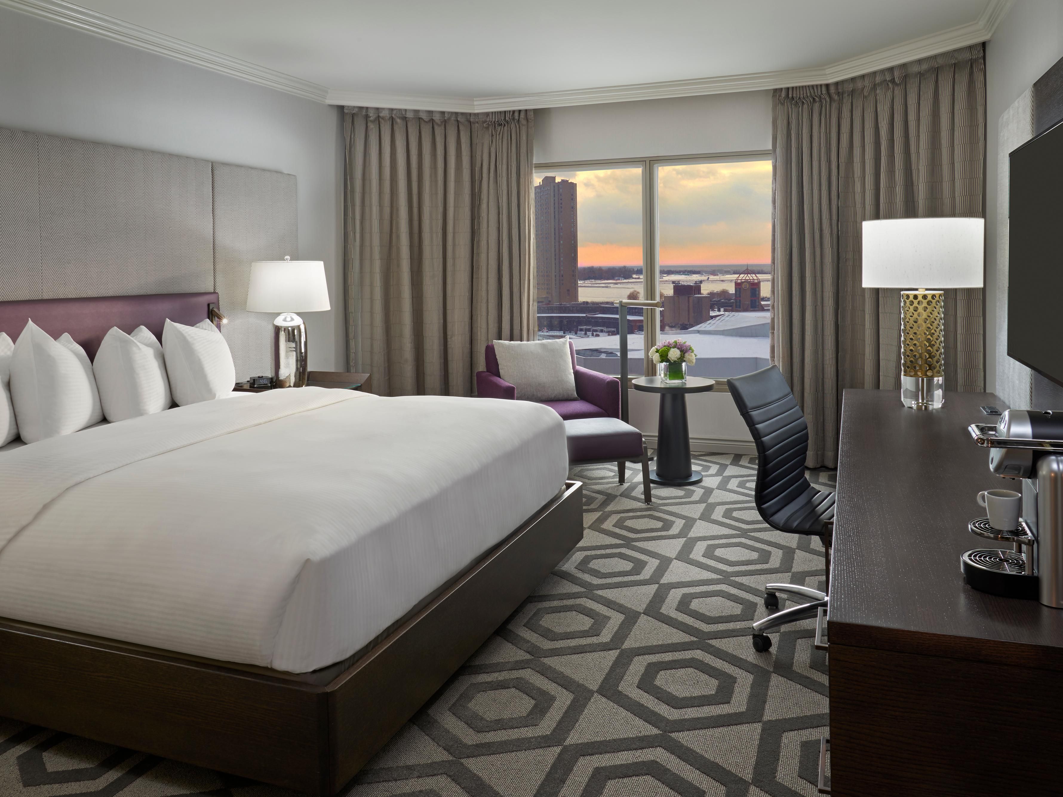 Downtown Toronto Hotels near Convention Centre | InterContinental ...