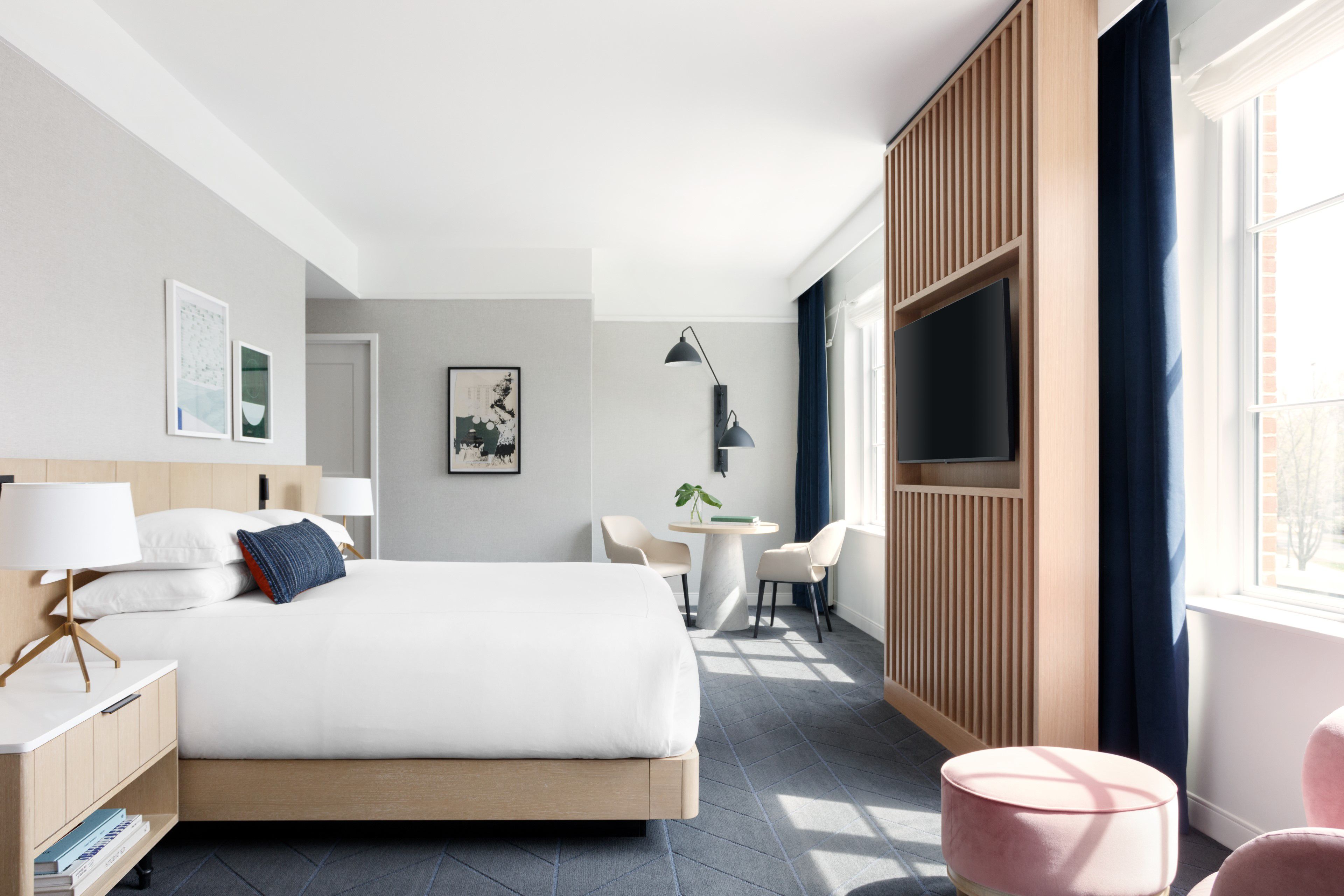 Kimpton The Forum Hotel | University of Virginia Darden