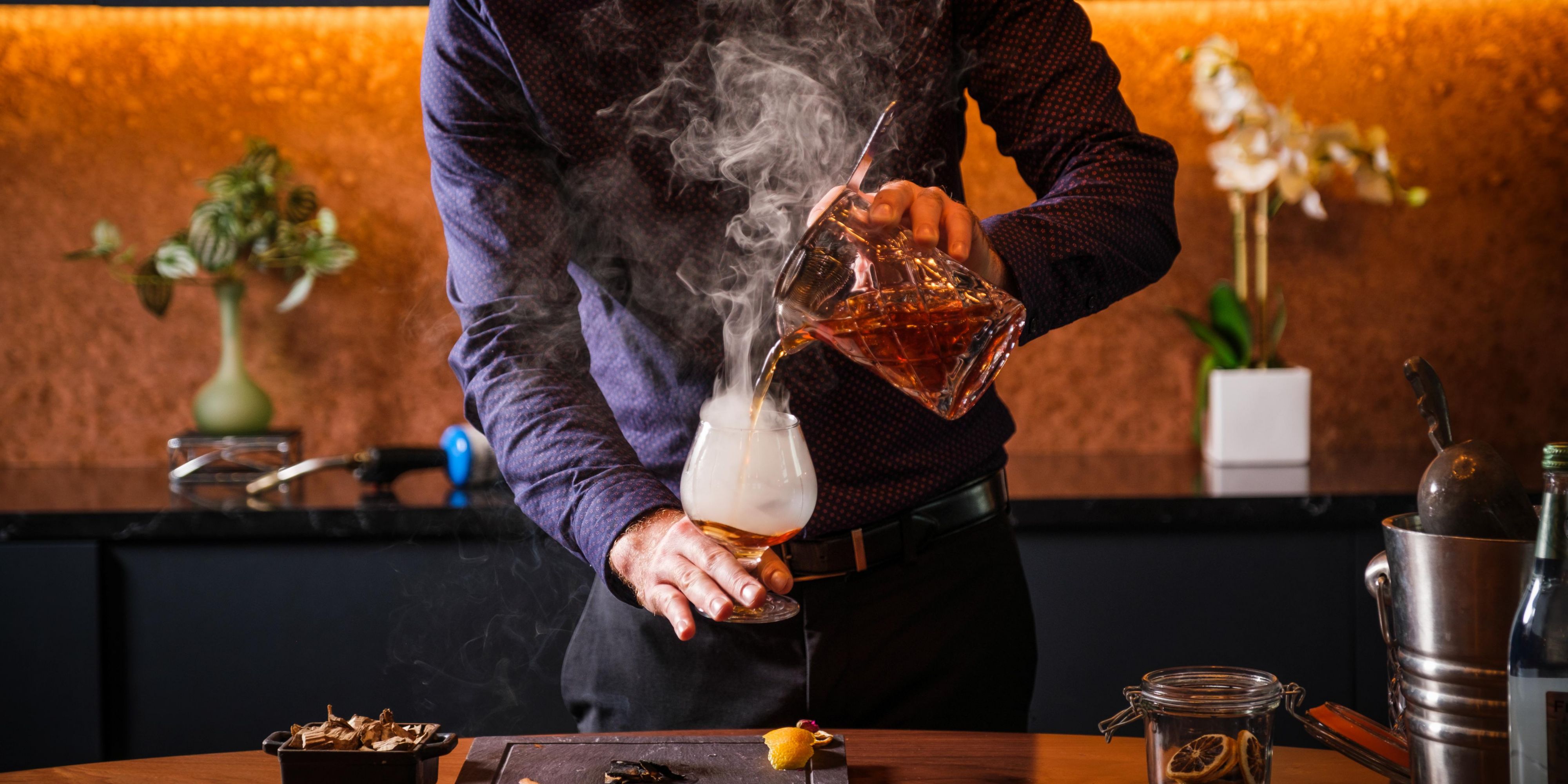 Stratus Lounge at Kimpton Hotel Monaco Philadelphia