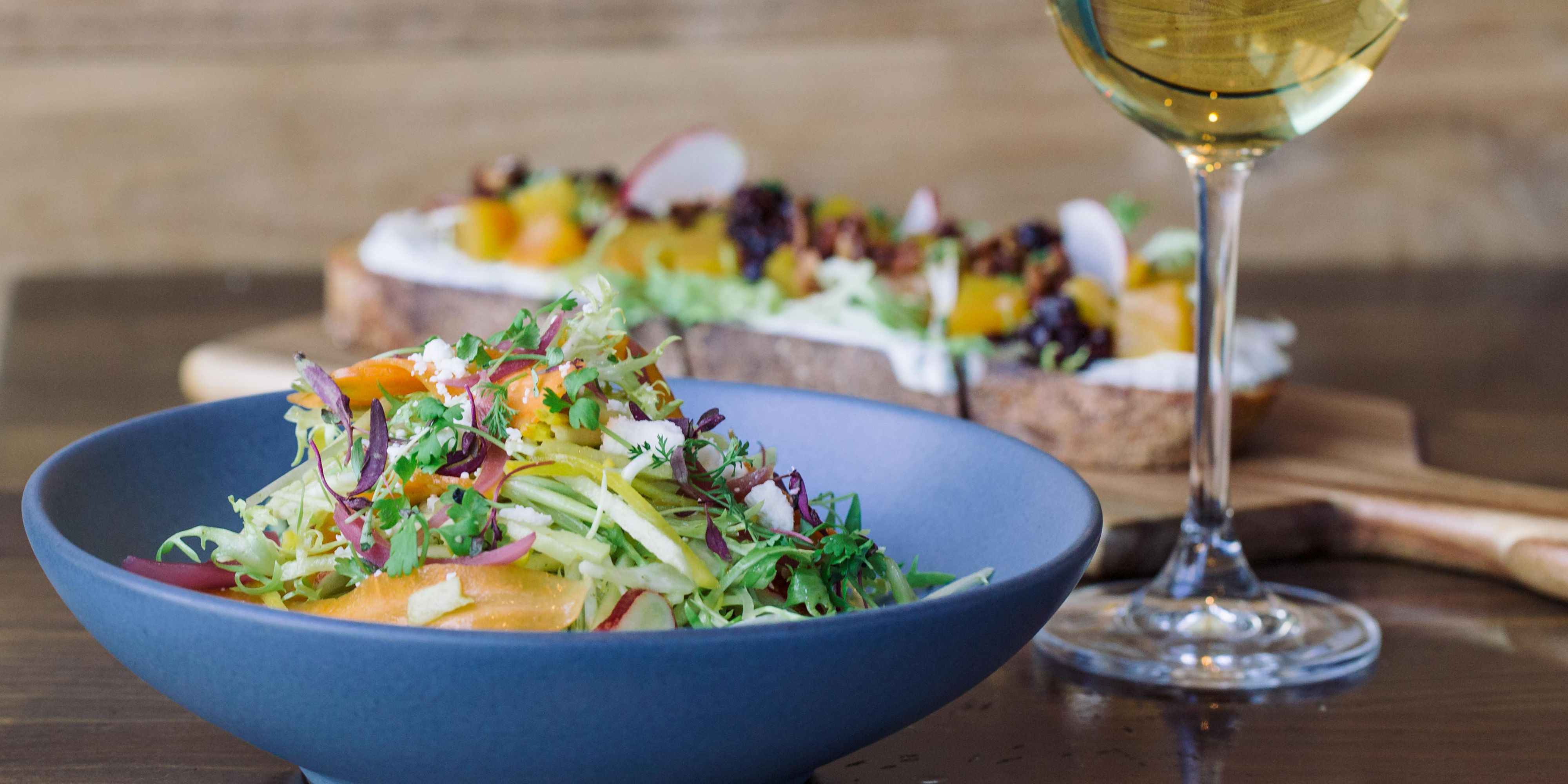 Blue Hound Kitchen & Cocktails | Kimpton Restaurants