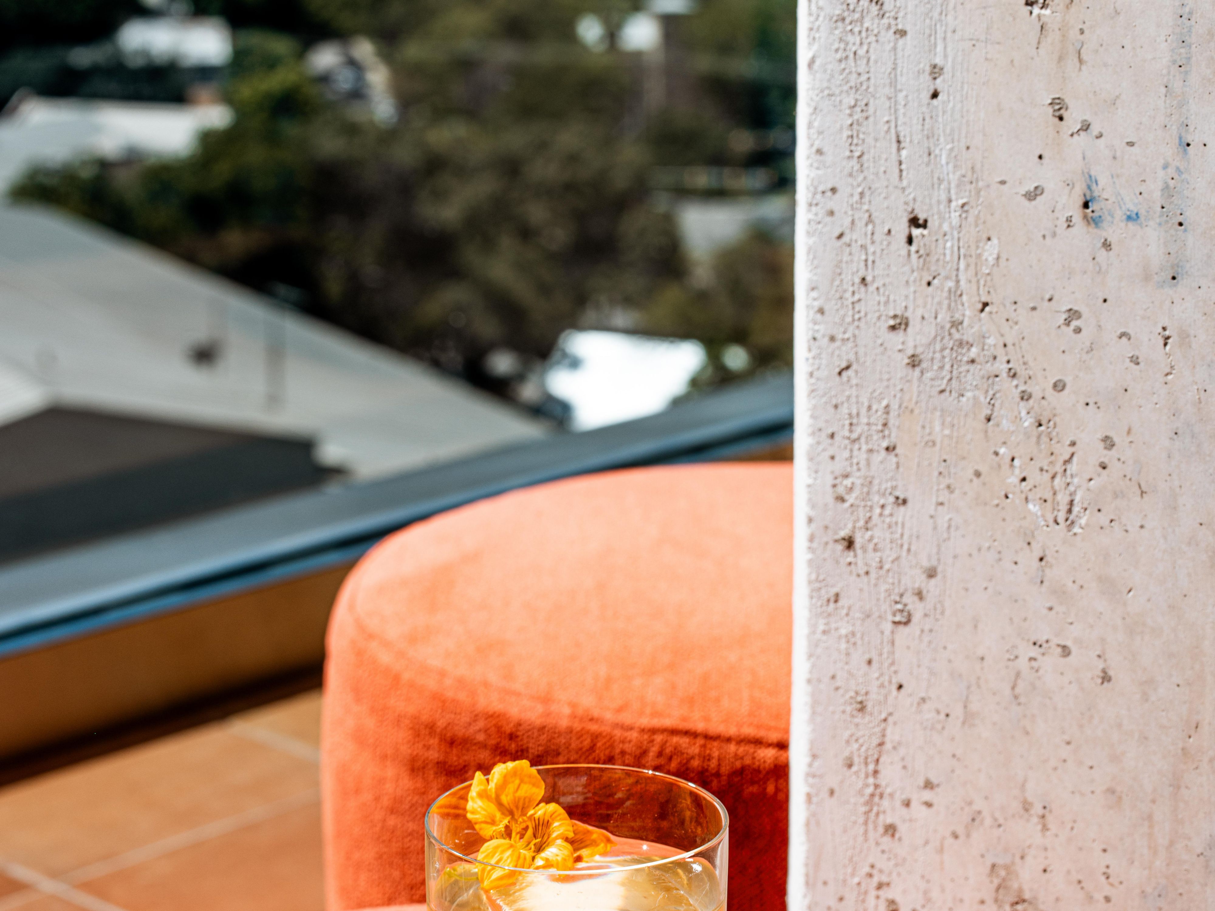 Tenfold Rooftop Lounge at Kimpton Santo