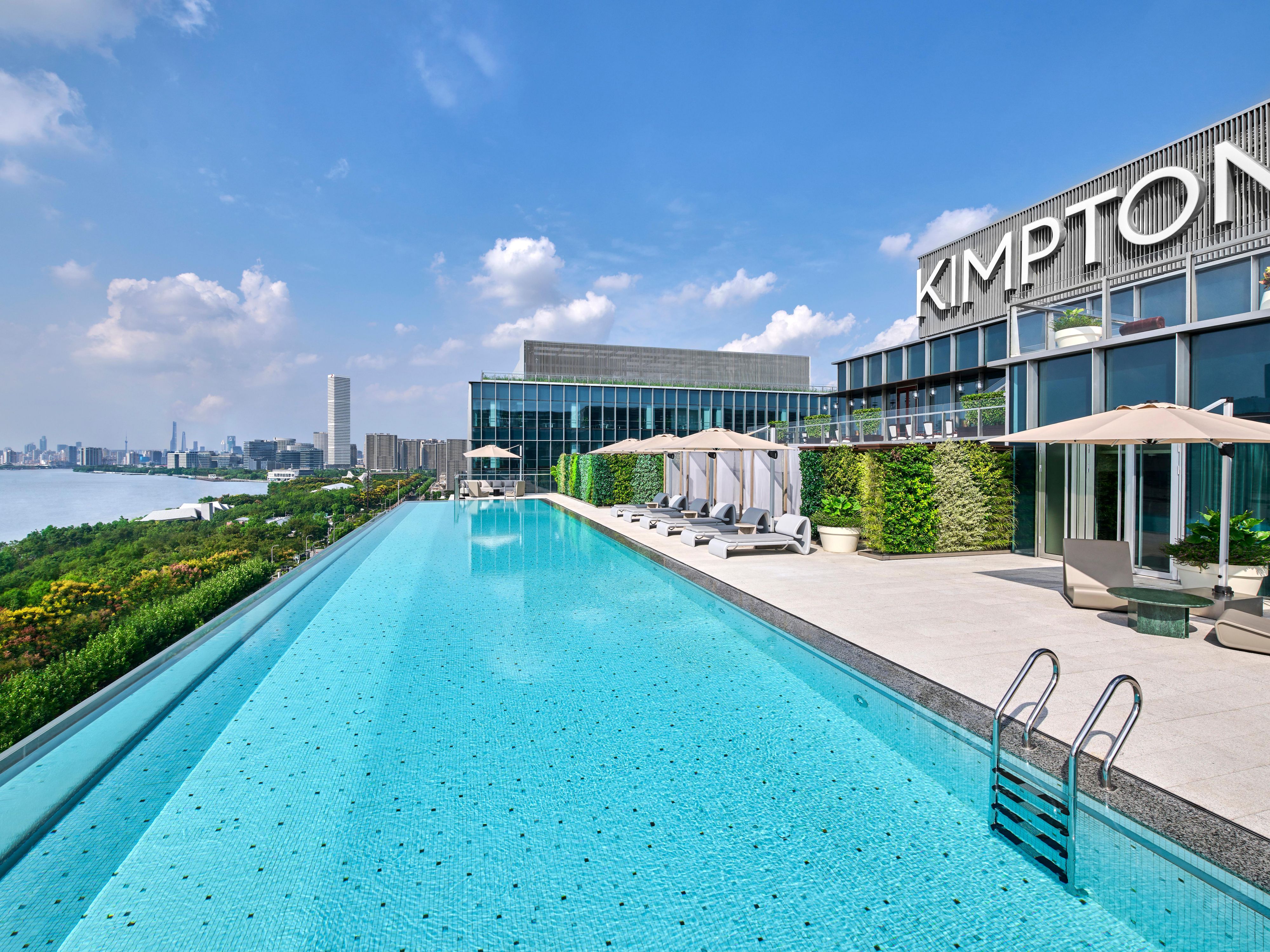 Luxury + Wellness Amenities | Shanghai Qiantan Shanghai