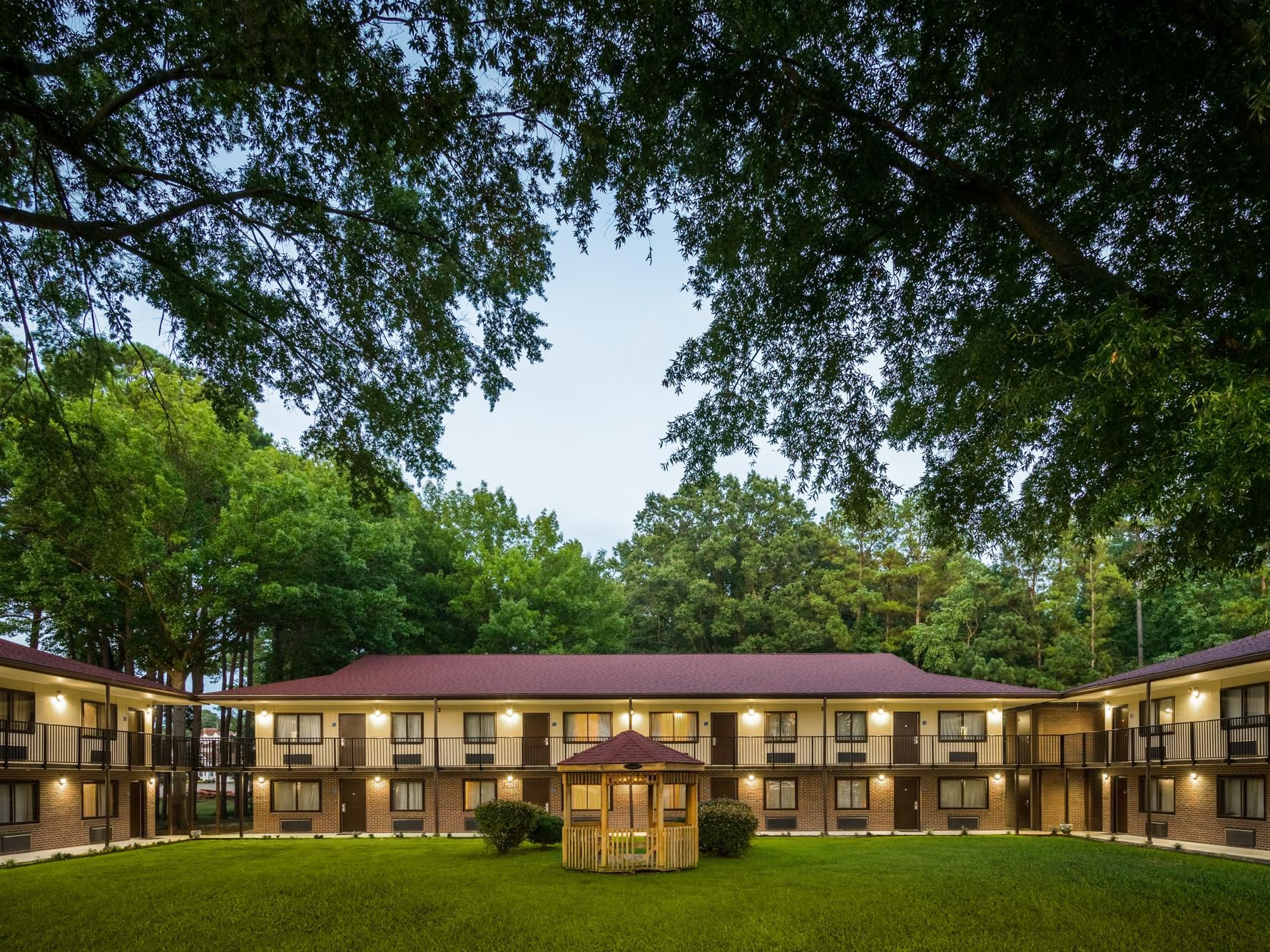 IHG Army Hotel Mackintosh Buildings on Fort Lee