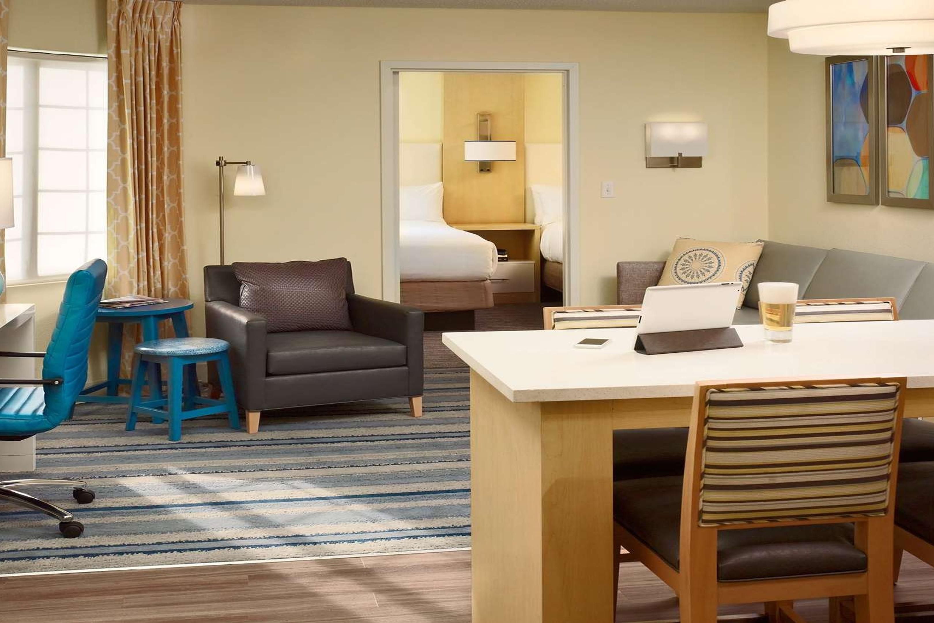 Extended Stay Hotel in Burlington | Staybridge Suites Burlington - Boston