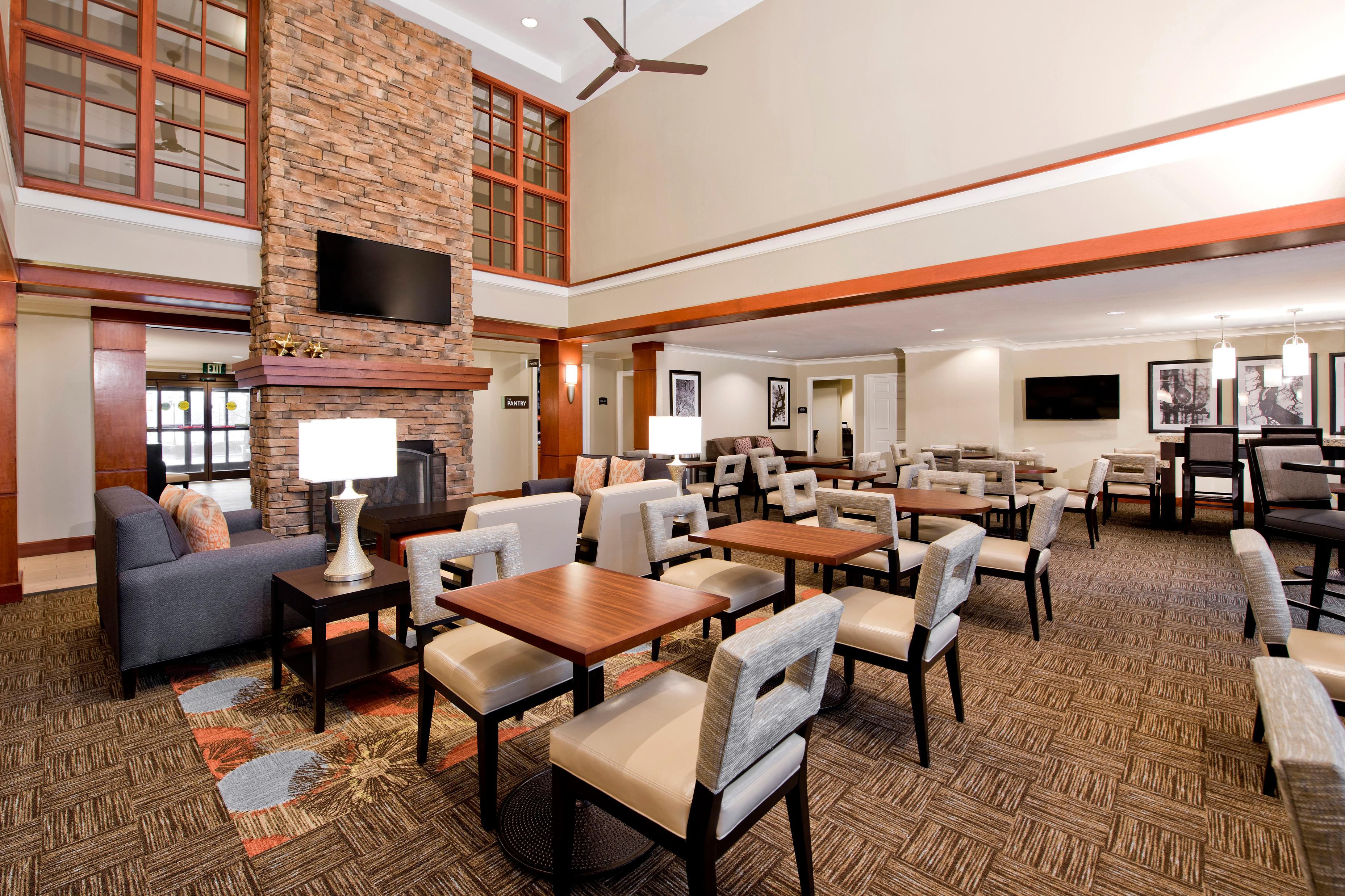 Hotel in Ballantyne NC | Staybridge Suites Charlotte Ballantyne