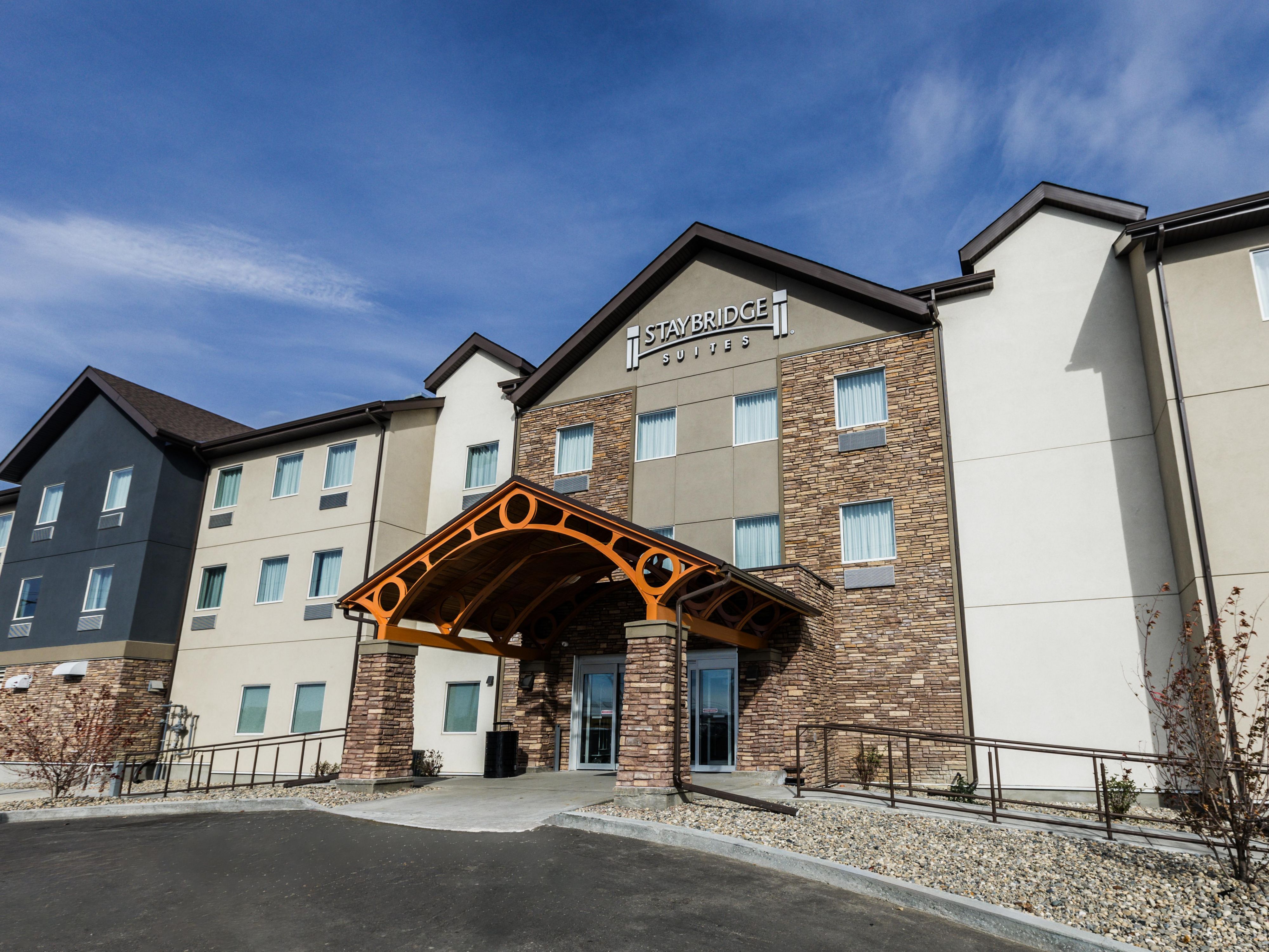 Staybridge Suites Dawson Creek Pictures