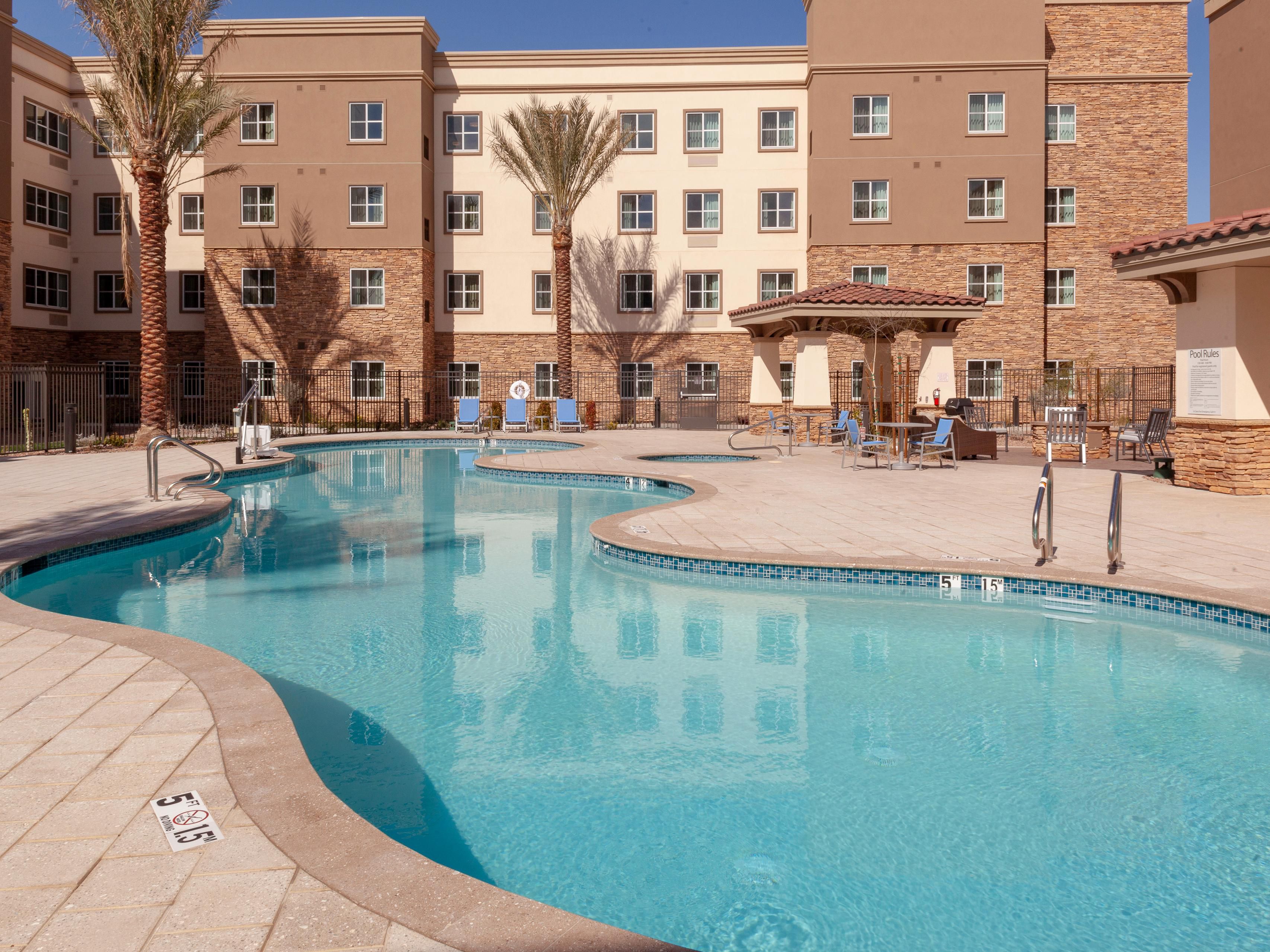 Staybridge Suites Phoenix East - Gilbert Amenities