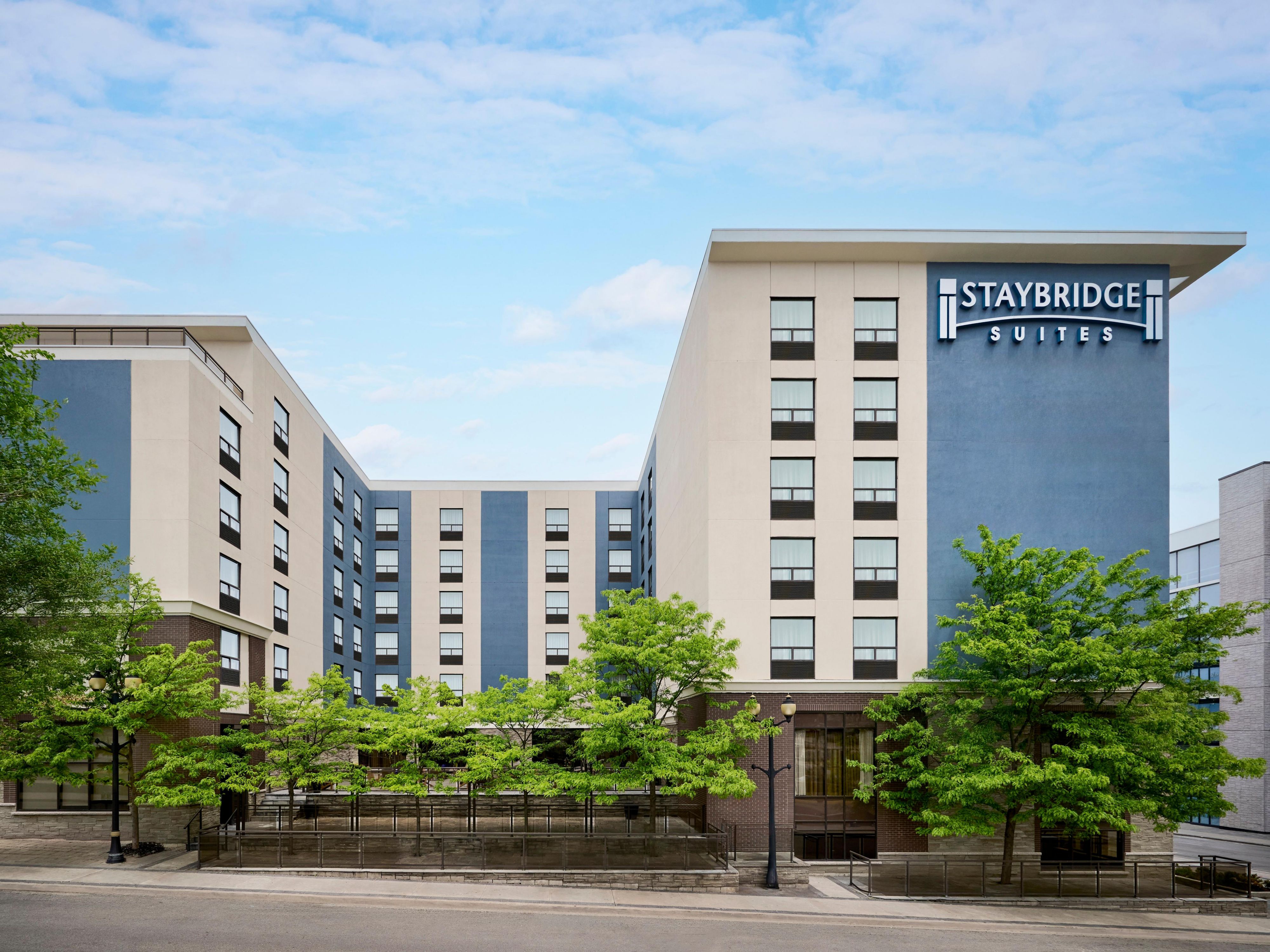 Hotels in Hamilton, Canada | Staybridge Suites Hamilton - Downtown