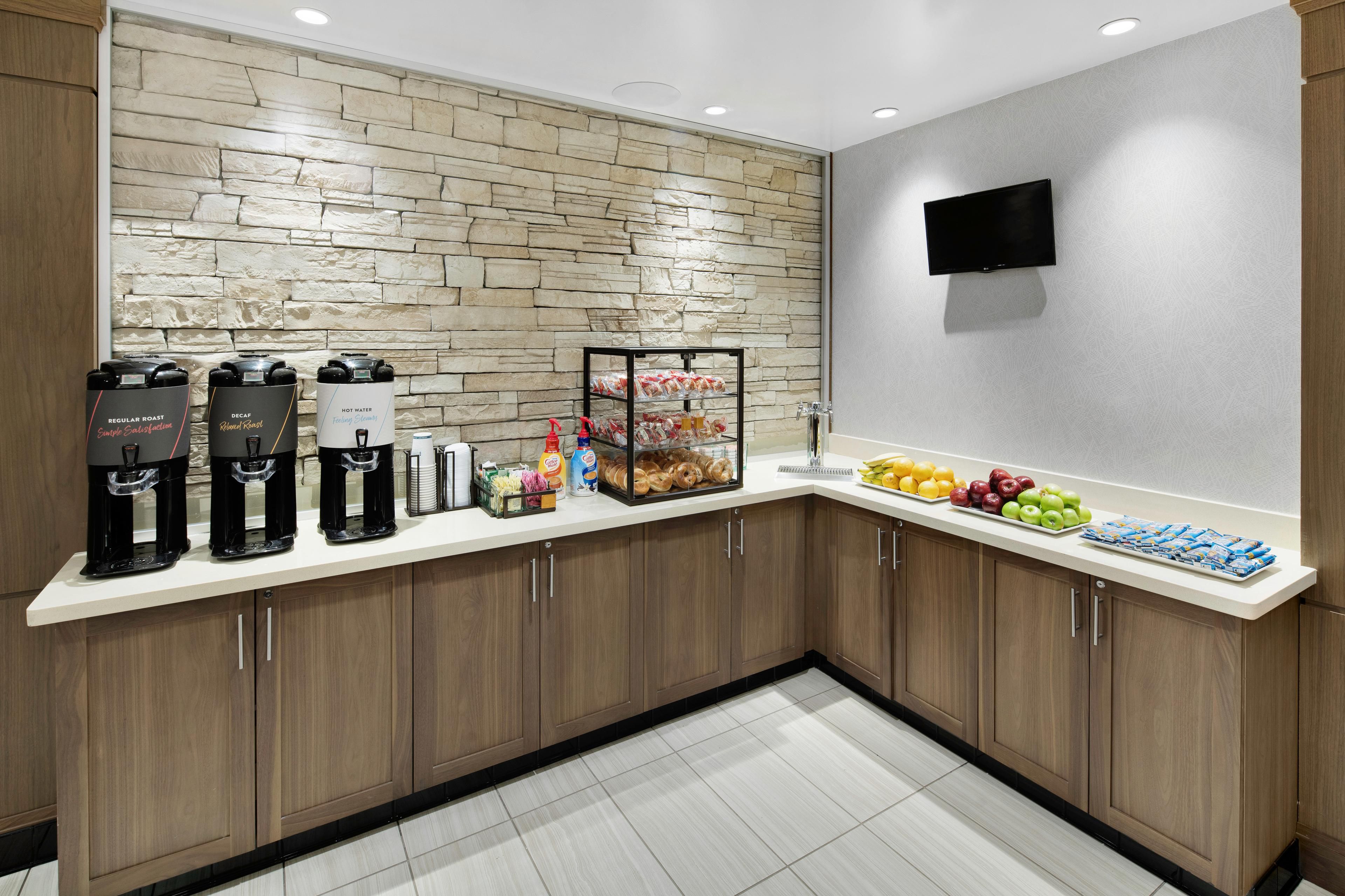Extended Stay Suites in Irvine CA | Staybridge Suites Irvine-John Wayne ...