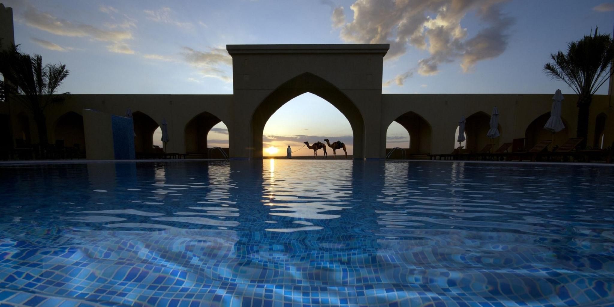 Luxury Hotel in Abu Dhabi Vignette Collection Aldhafra Resort