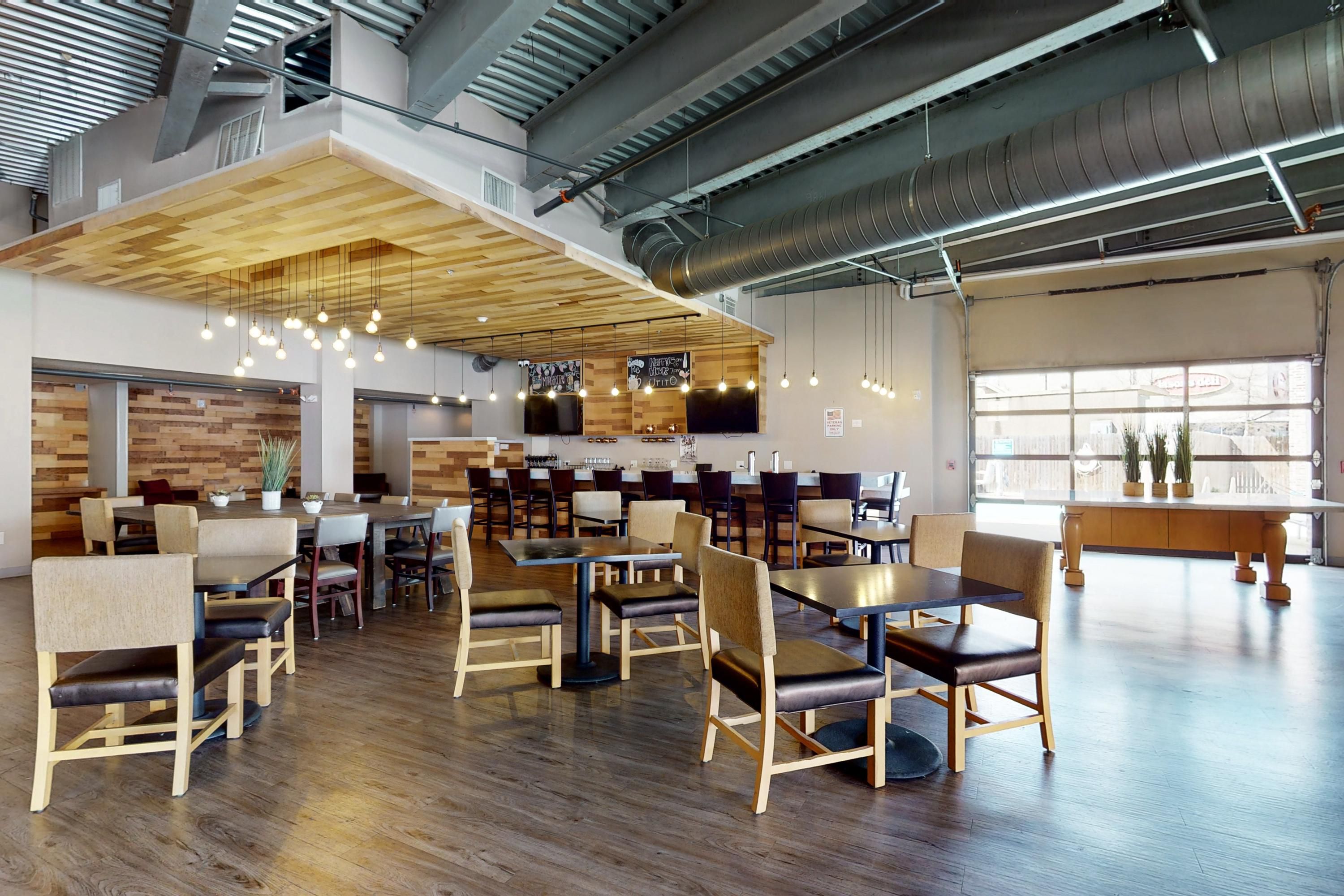 Hotel in College Station | Aggieland Boutique Hotel – College Station Texas