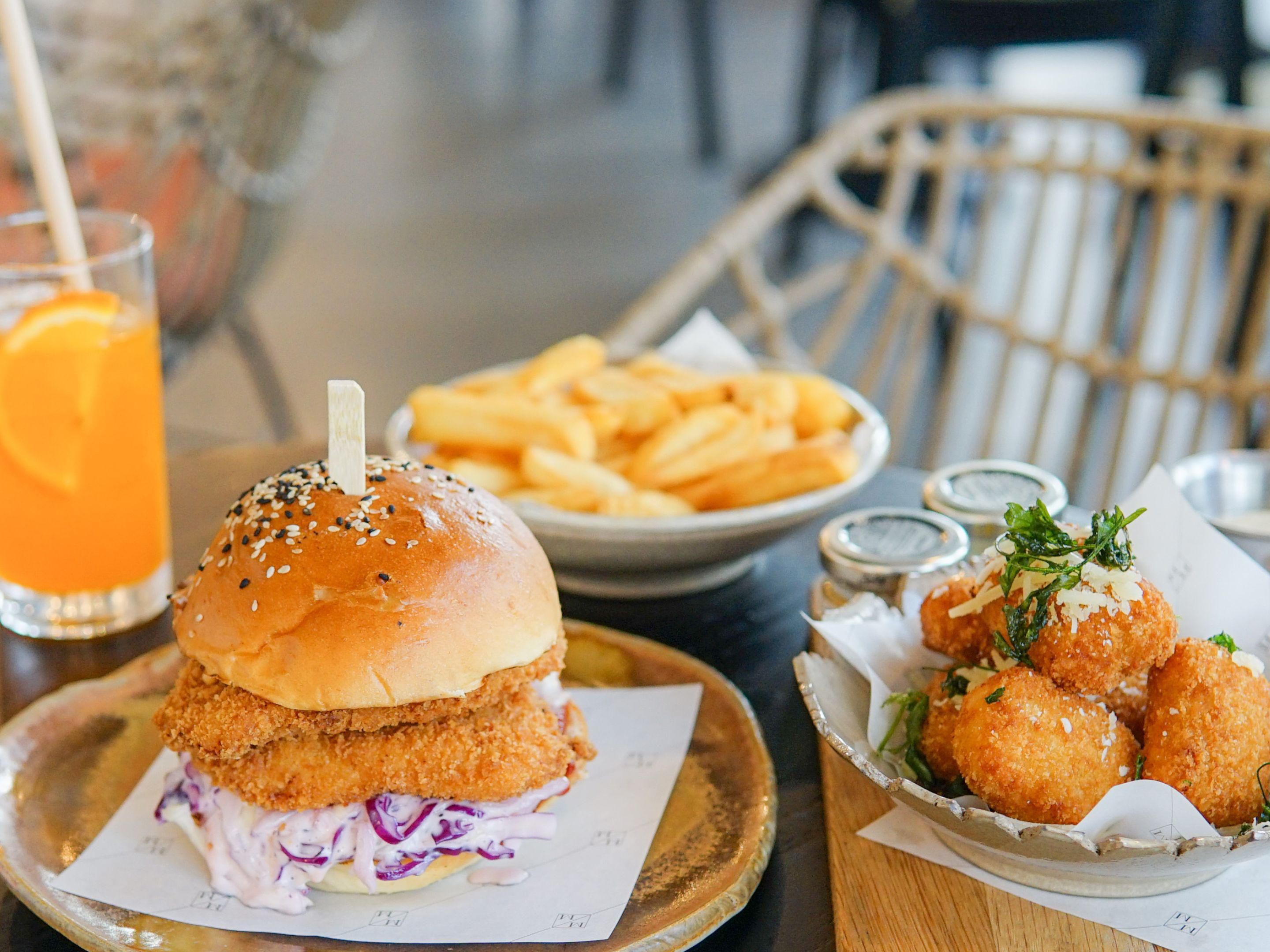 voco® Dubai The Palm | Lifestyle Hotel on the Palm West Beach