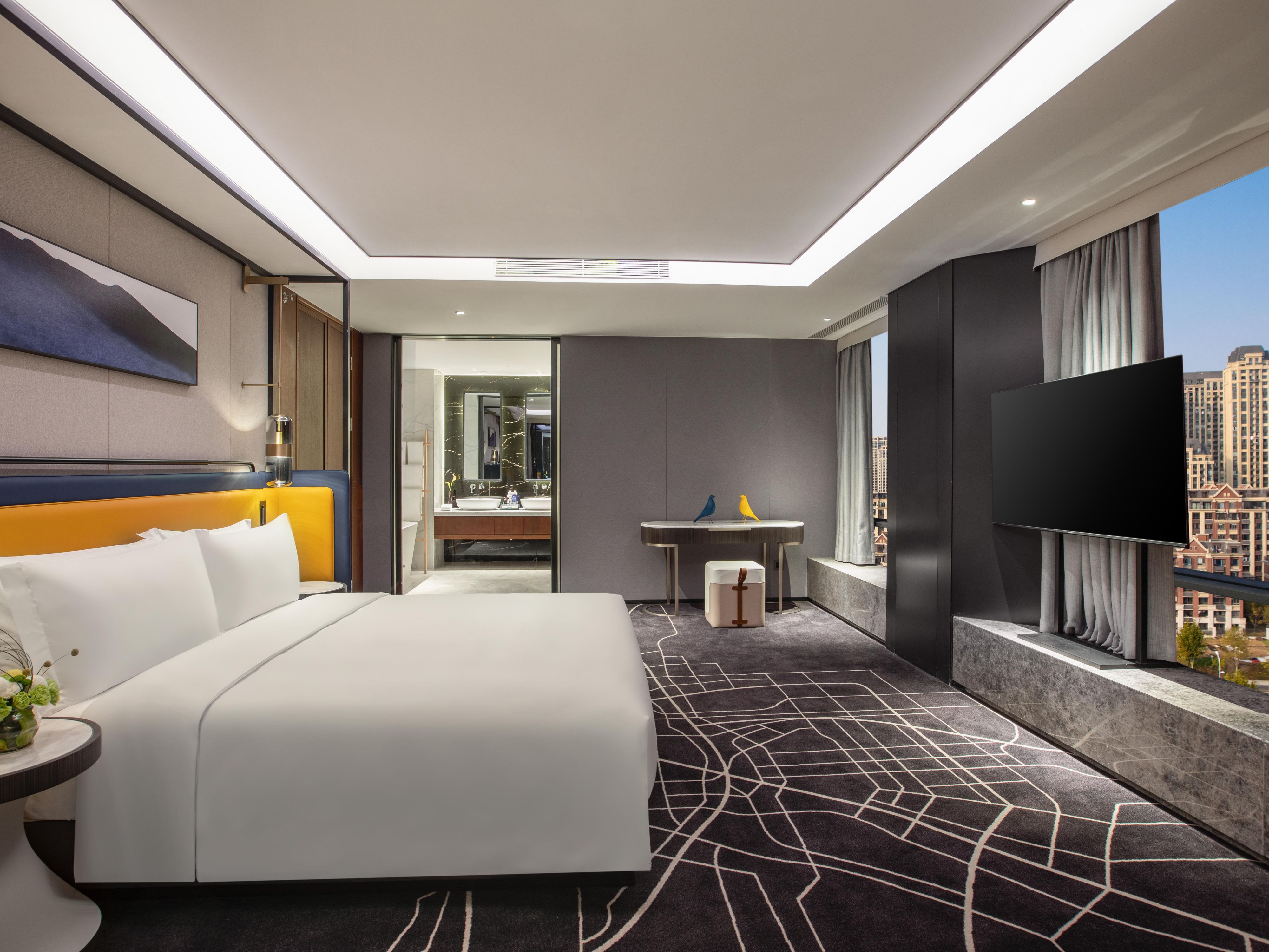 Hotel in Hefei | voco Hefei Binhu Hotel by IHG