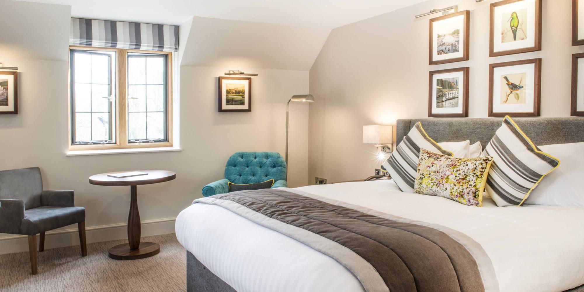 voco Oxford Thames Gallery