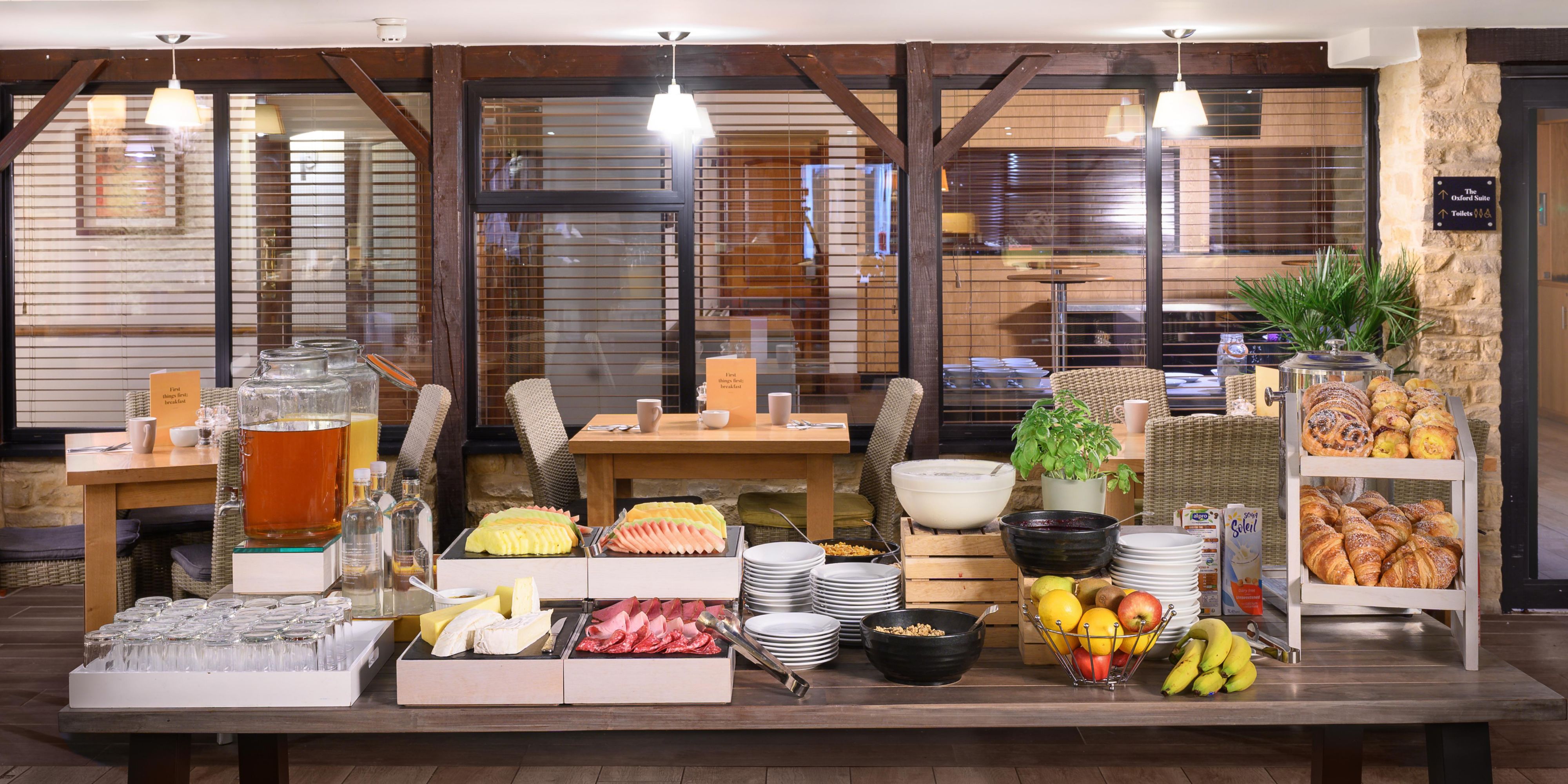 voco Oxford Thames Gallery