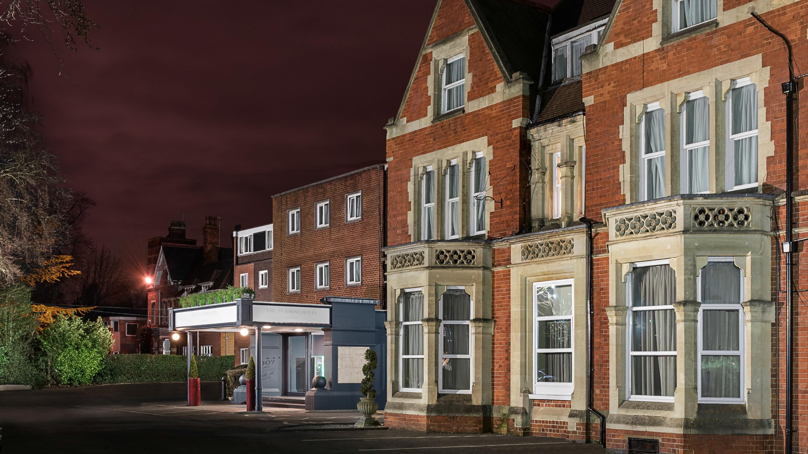 4 Star Hotel in Solihull Town Centre | voco St. John's Solihull Hotel